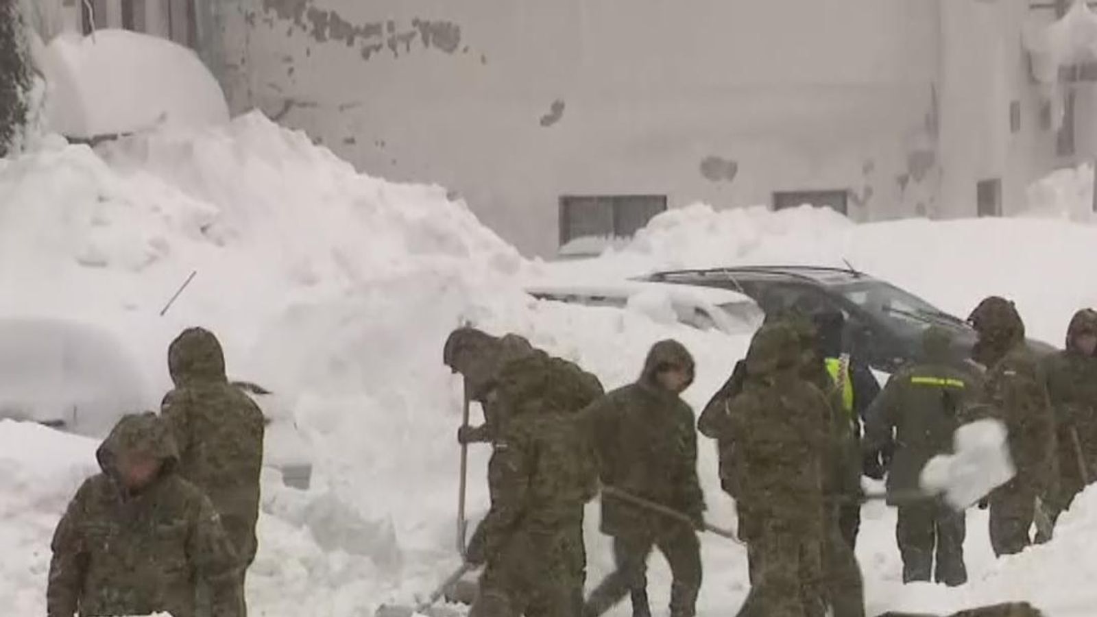Croatian soldiers clear deep snow | News UK Video News | Sky News