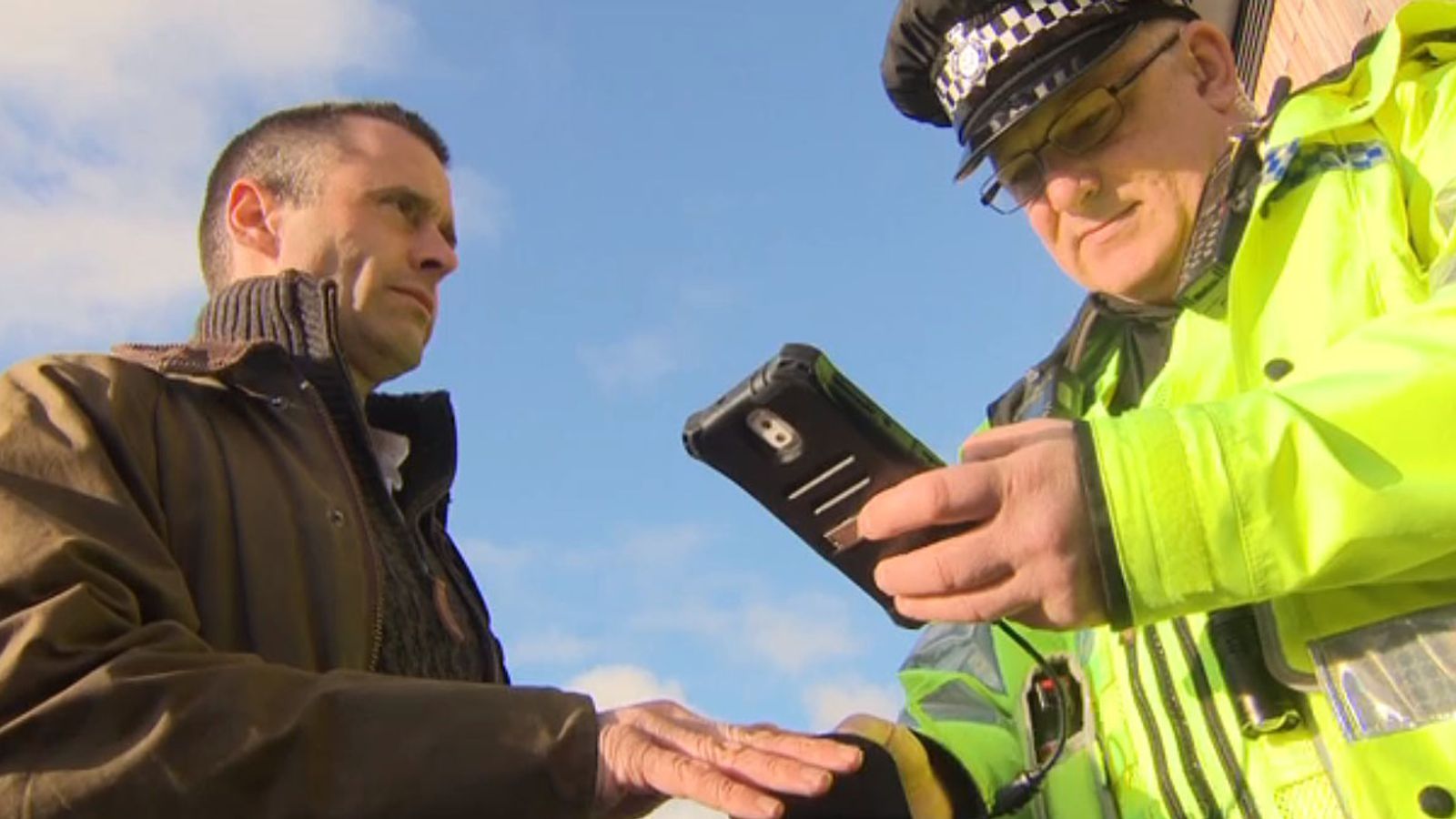 Police trial new mobile fingerprint scanners to identify suspects | UK ...