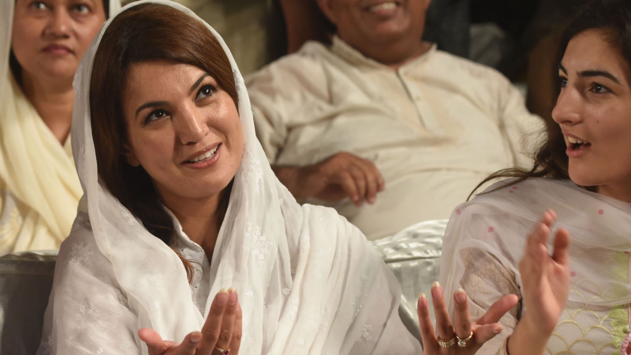 Imran Khan's hat-trick: Cricketer turned politician marries Bushra ...