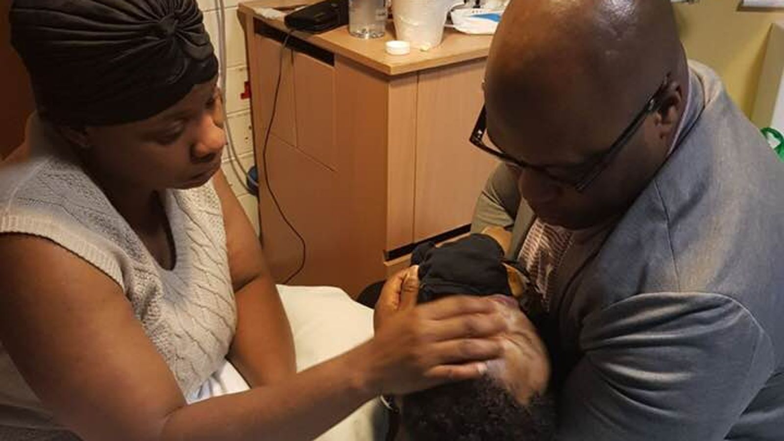 Brain-damaged baby Isaiah Haastrup dies after doctors withdraw life ...