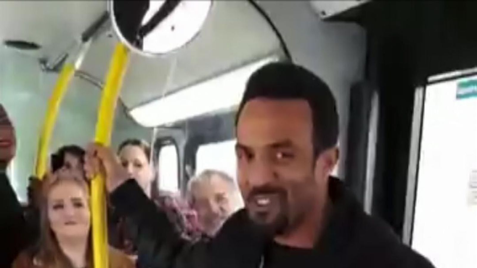 Craig David holds singalong on bus | News UK Video News | Sky News