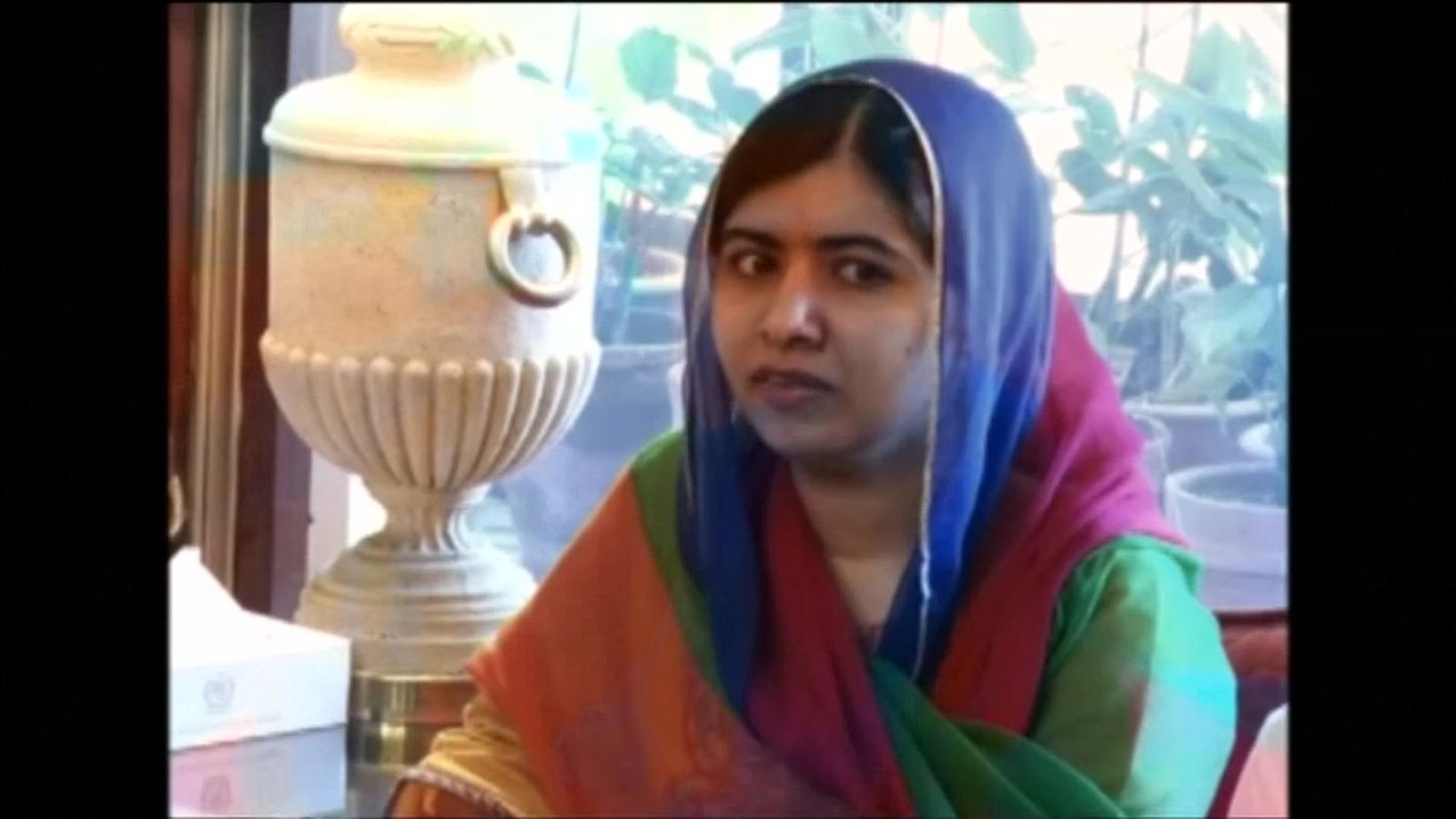 Malala Yousafzai in tears as she returns to Pakistan six years after ...