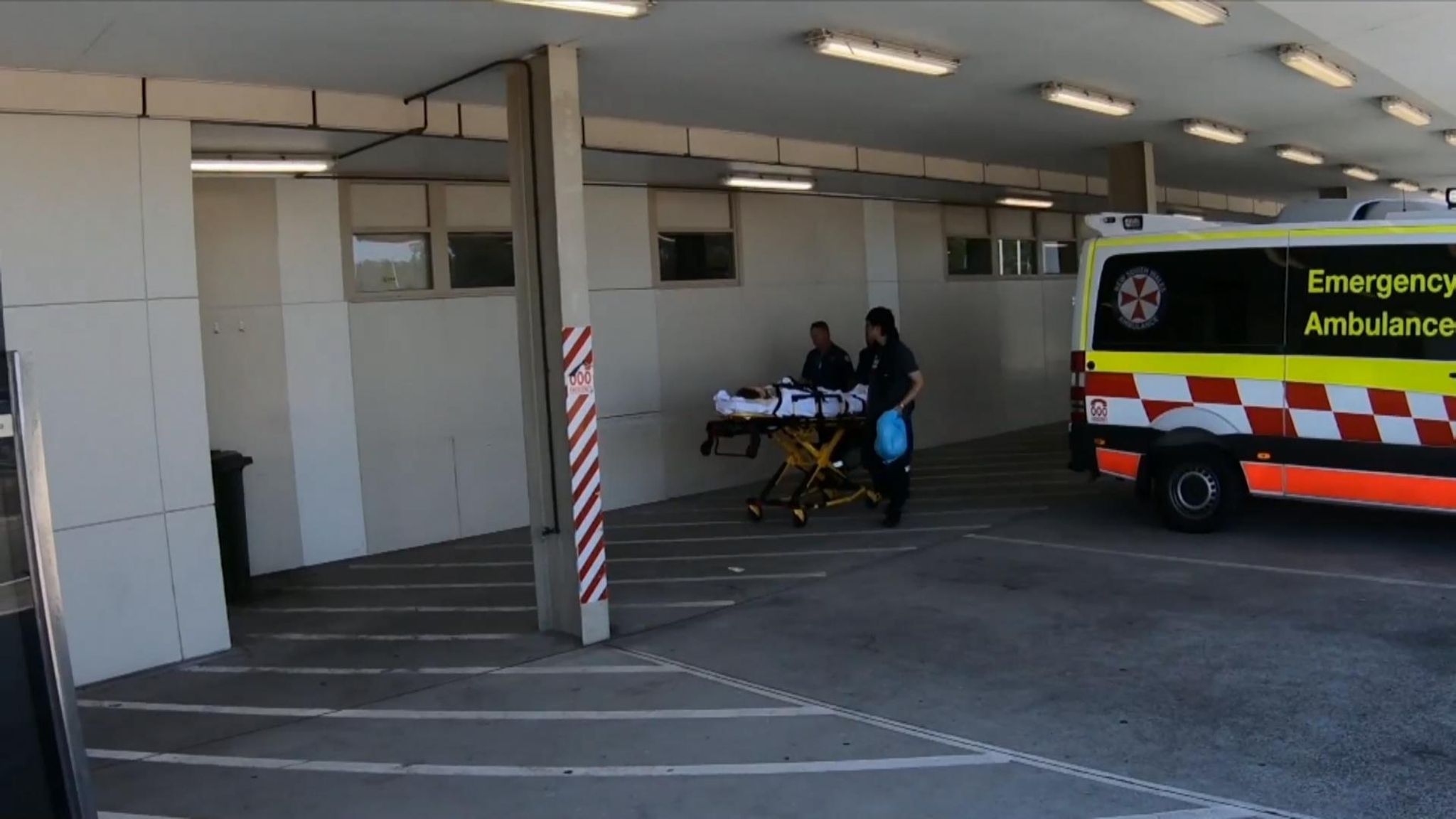 16 hurt as hot air balloon crashes into tree in Australia | World News ...