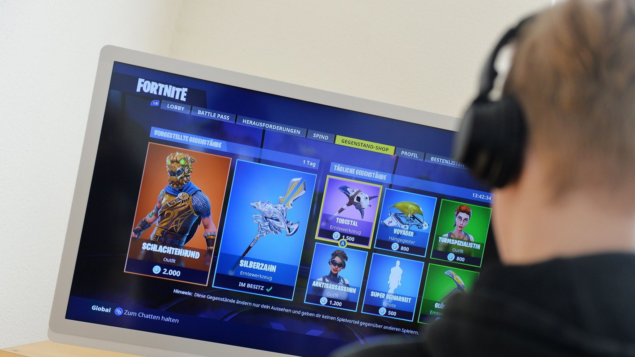 Fortnite is 'the new Pokemon Go' as it tops the iTunes chart in 13 ...