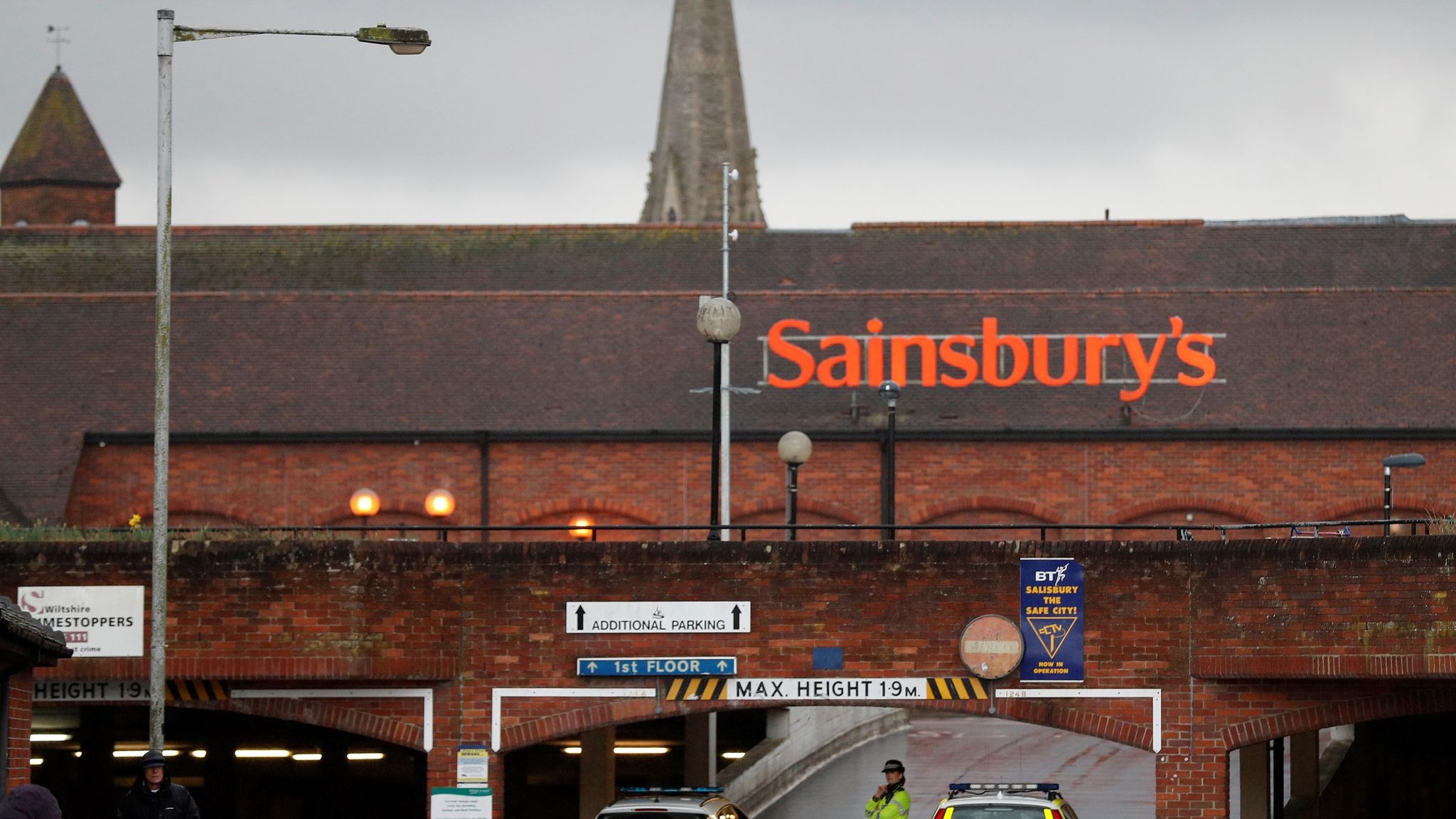 Deadline set for Russia as PM says it is 'highly likely' it was behind ...