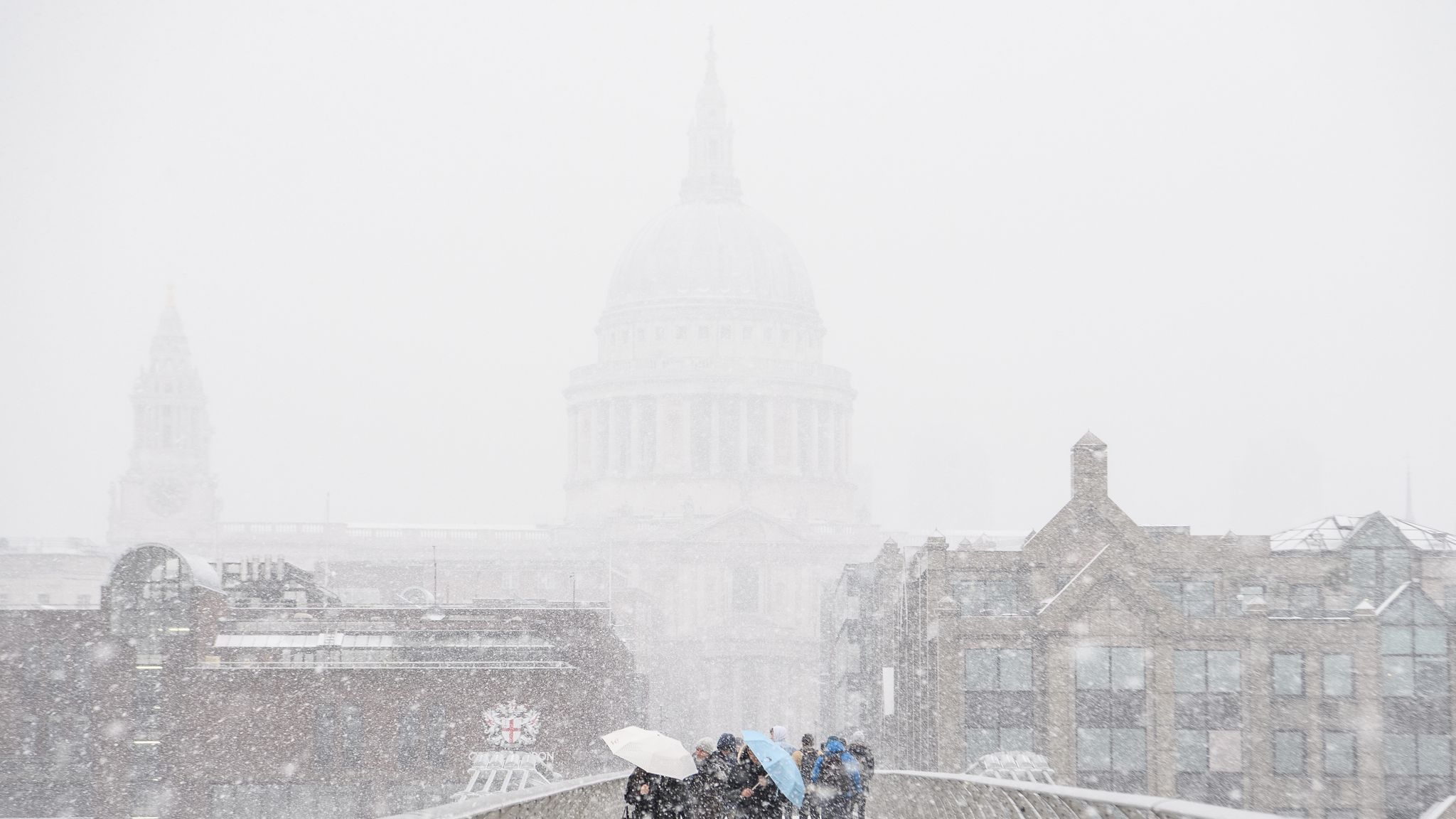 Mini 'Beast from the East' to bring up to 20cm of snow this weekend ...