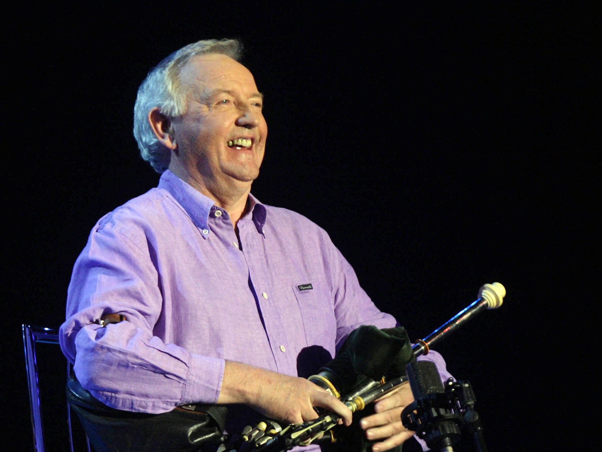 Liam O'Flynn: Master piper who formed folk band Planxty dies after long ...