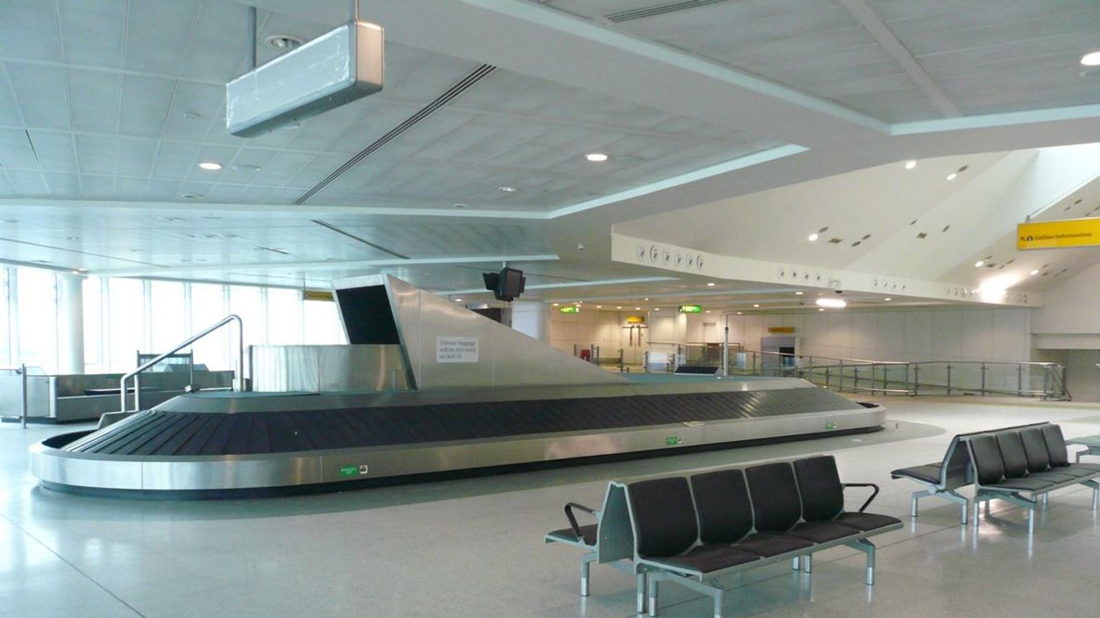 Plane decor: Entire contents of Heathrow Terminal 1 put up for auction ...