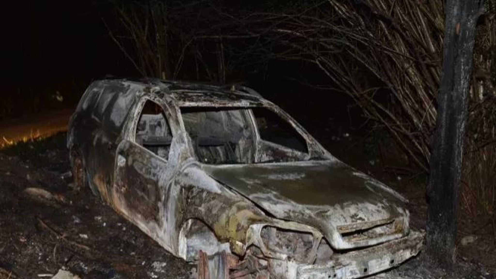 'Burglar' death: Police release image of 'accomplice' Billy Jeeves | UK ...