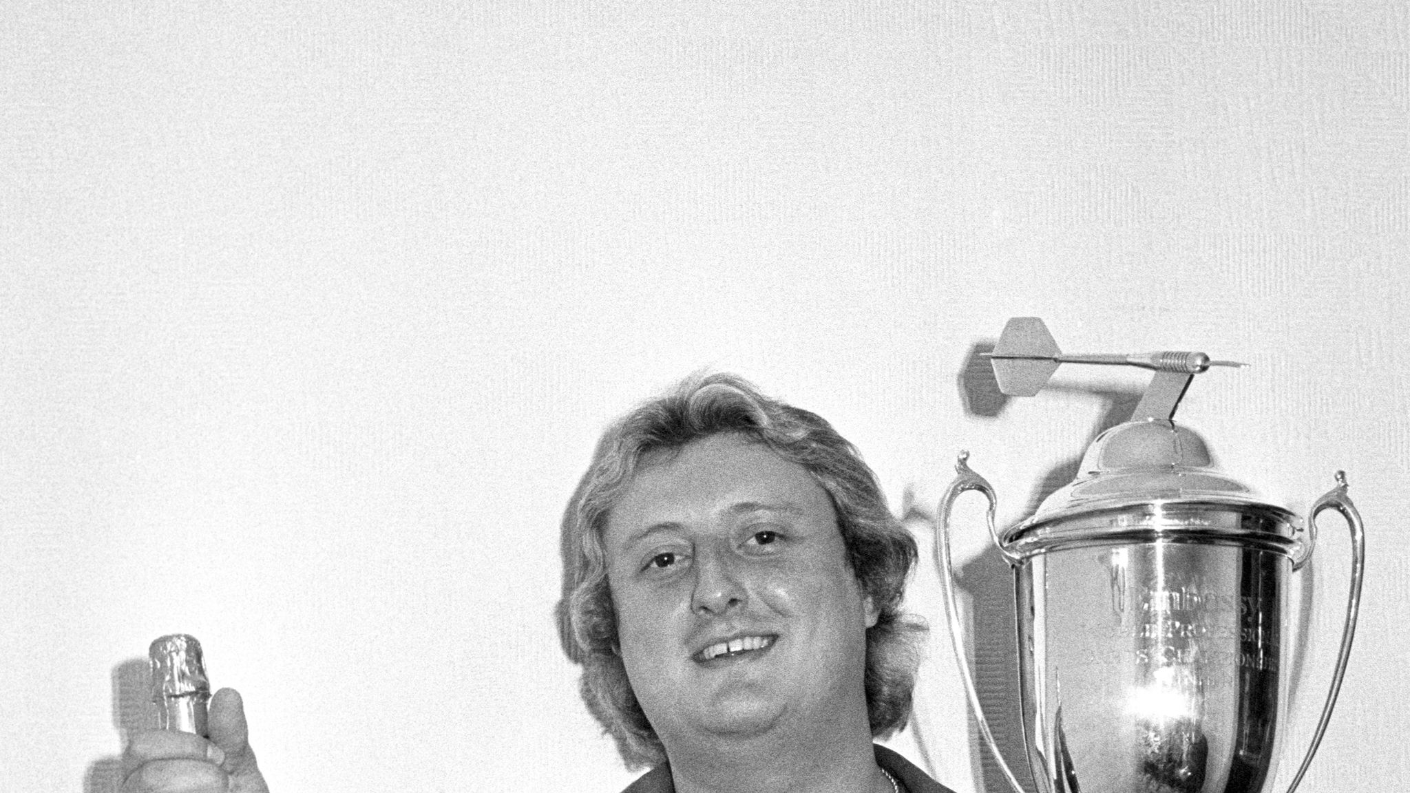 Five-time world darts champion Eric Bristow dies aged 60 | UK News ...