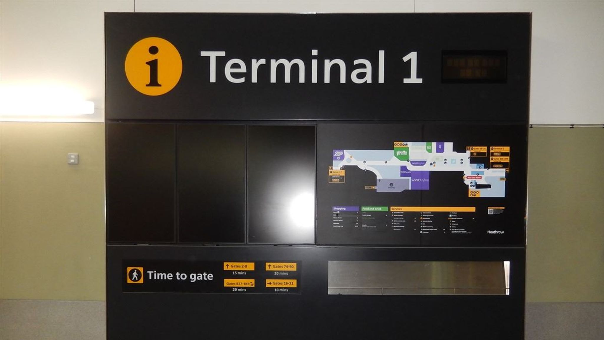 Plane decor: Entire contents of Heathrow Terminal 1 put up for auction ...