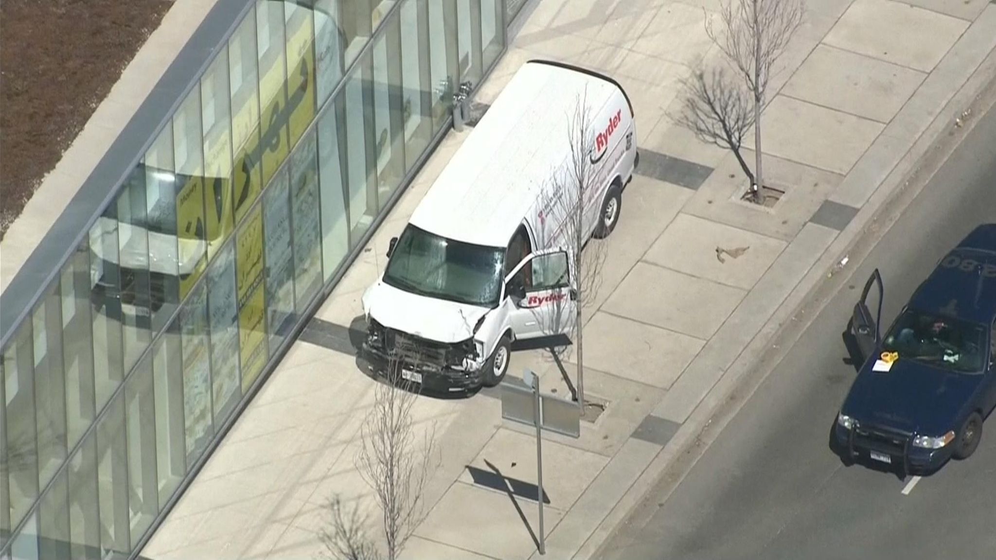 Toronto van swerves across four lanes to 'deliberately' hit pedestrians ...