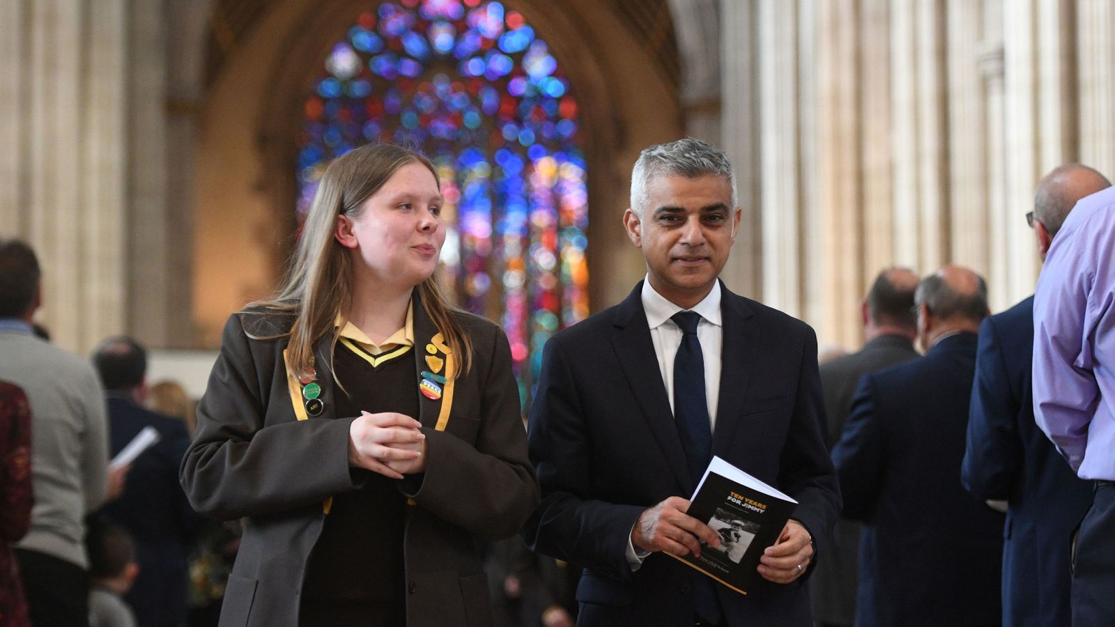 Memorial held 10 years after murder of teenager Jimmy Mizen at bakery ...