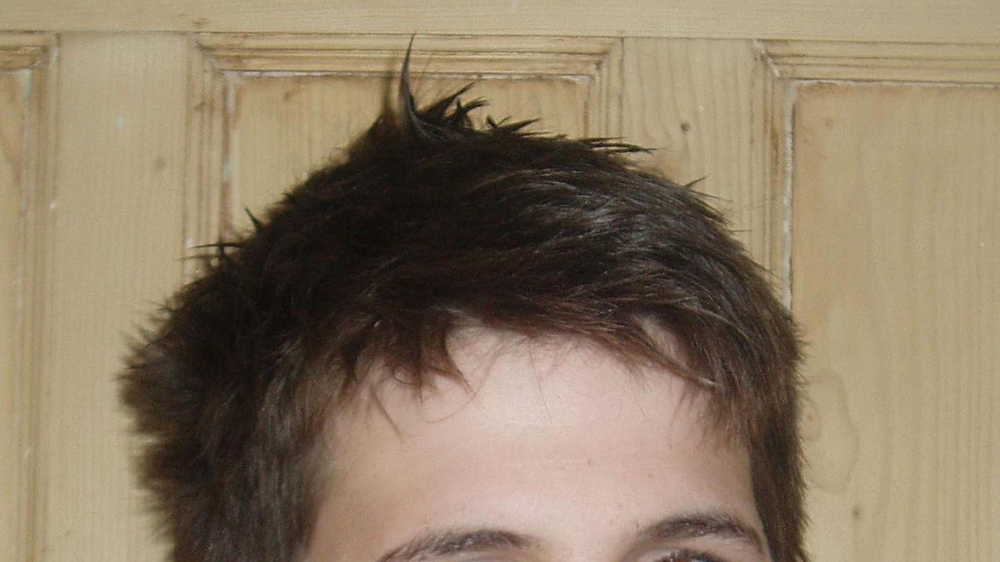 Memorial held 10 years after murder of teenager Jimmy Mizen at bakery ...