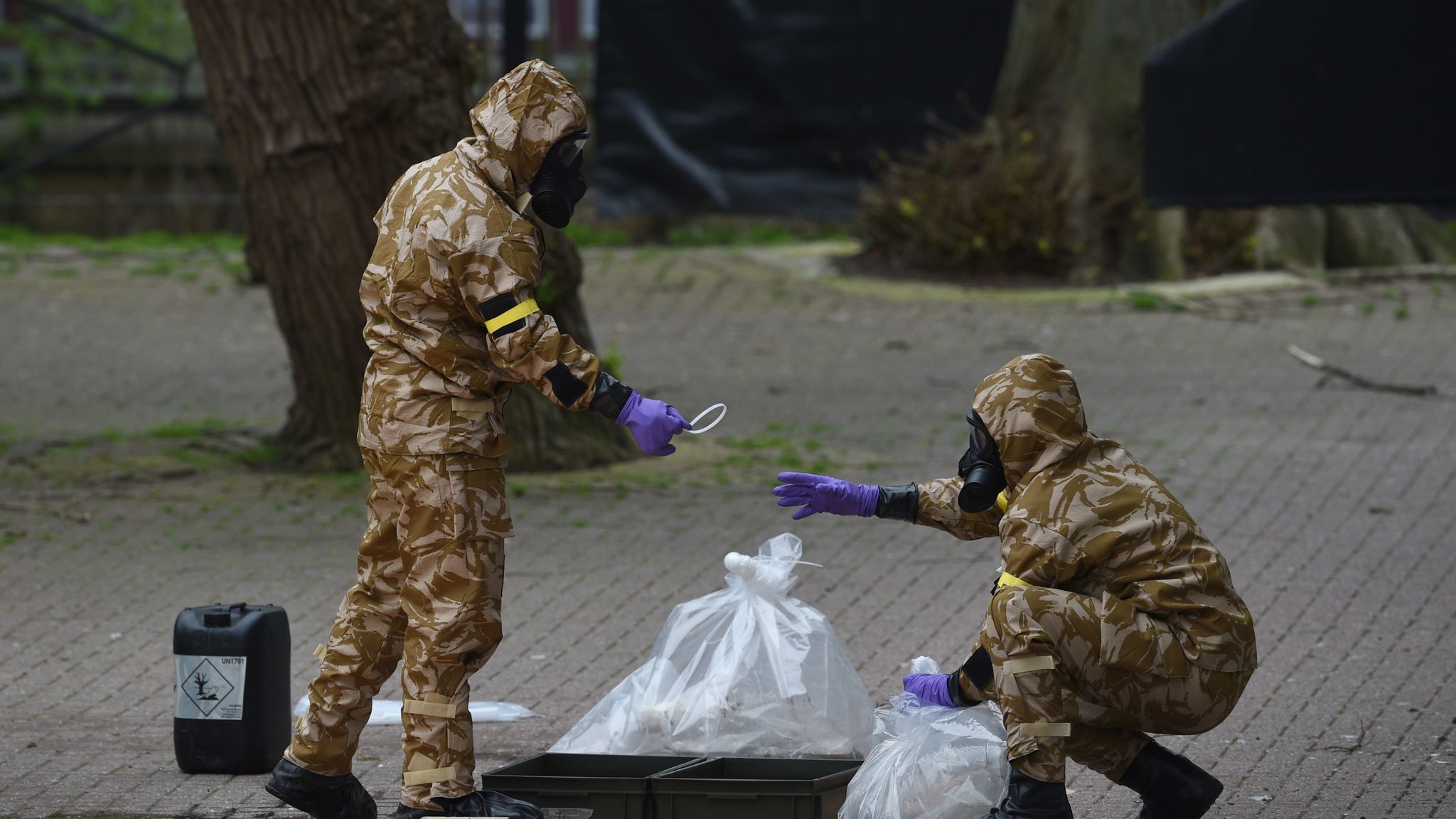 Salisbury poisoning: 2,300 objects recovered and 4,000 hours of CCTV ...