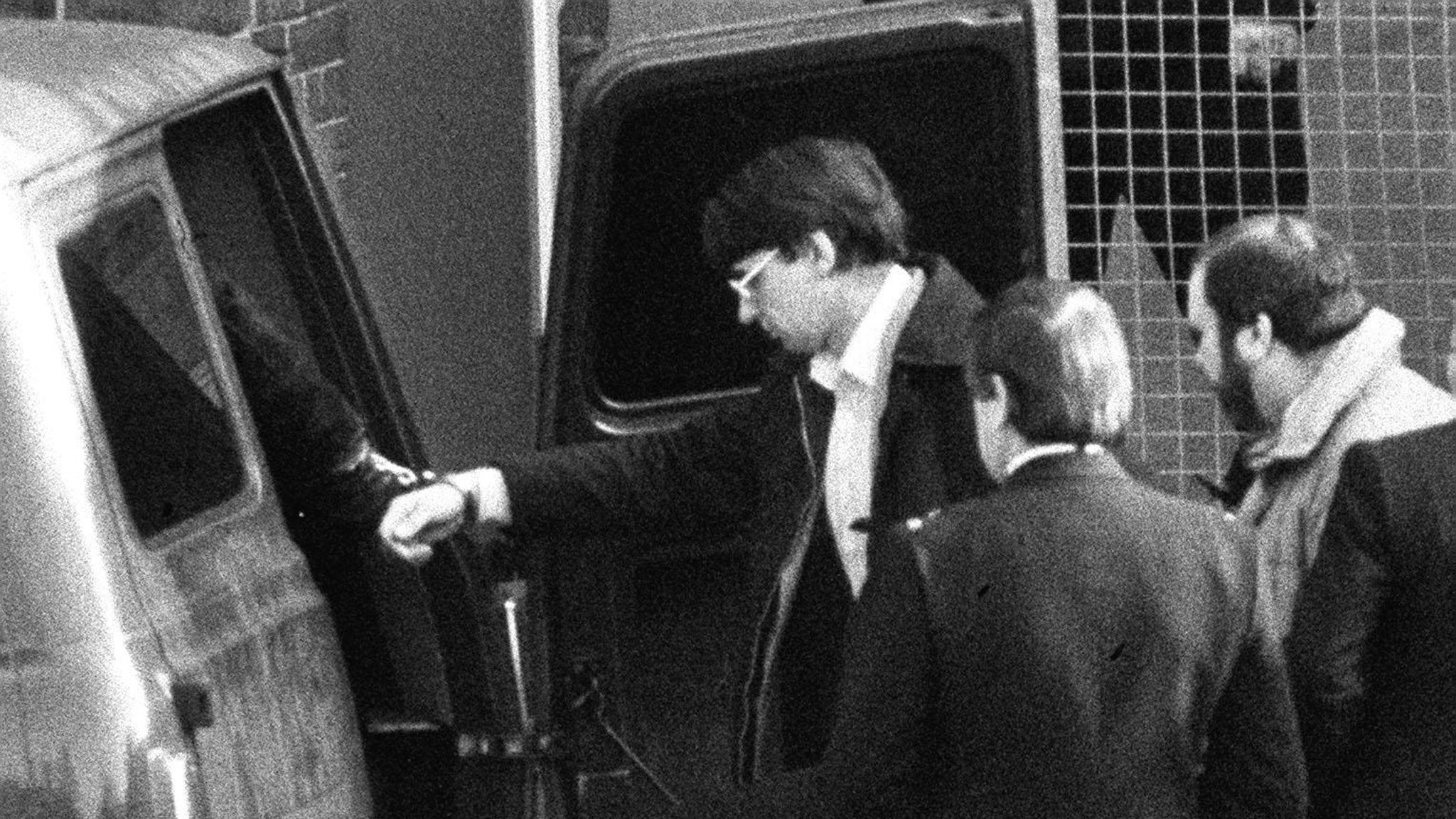 Serial killer Dennis Nilsen dies in prison | UK News | Sky News