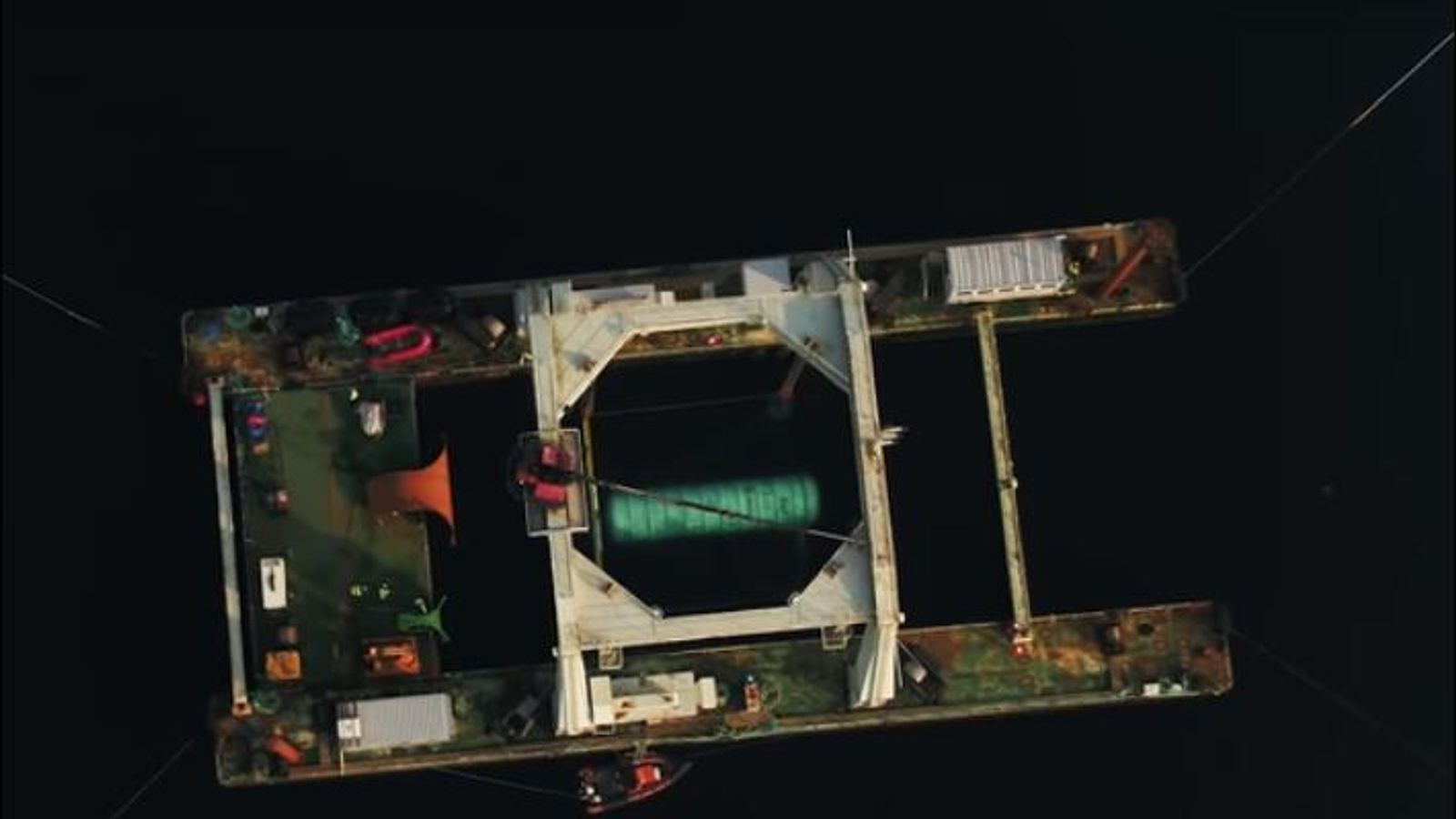 Microsoft sinks data centre off coast of Orkney to find ways of cutting ... Microsoft sinks data centre off coast of Orkney to find ways of cutting ...