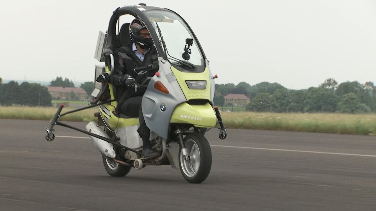 Road test of driverless motorbike | News UK Video News | Sky News