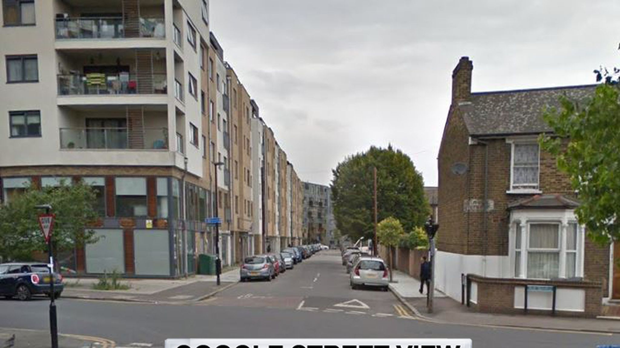 Cyclist dies in suspected hit-and-run in southeast London | UK News ...