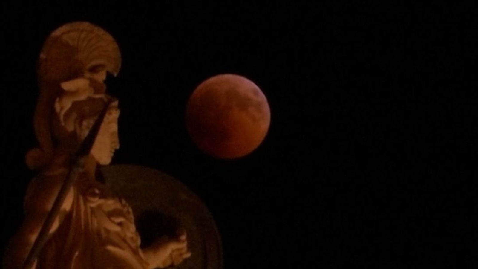 Blood moon soars above Greek temple | News UK Video News | Sky News