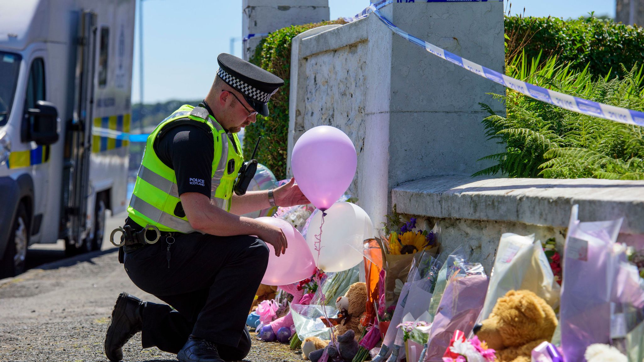Alesha MacPhail: Boy arrested on suspicion of murder on Isle of Bute ... Alesha MacPhail: Boy arrested on suspicion of murder on Isle of Bute ...