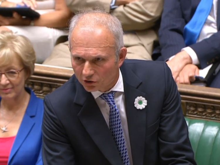 Government 'like Reservoir Dogs remade by Chuckle Brothers', says Labour