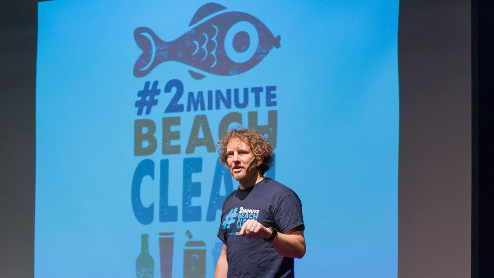 #2minutebeachclean campaign reducing waste on the country's beaches ...