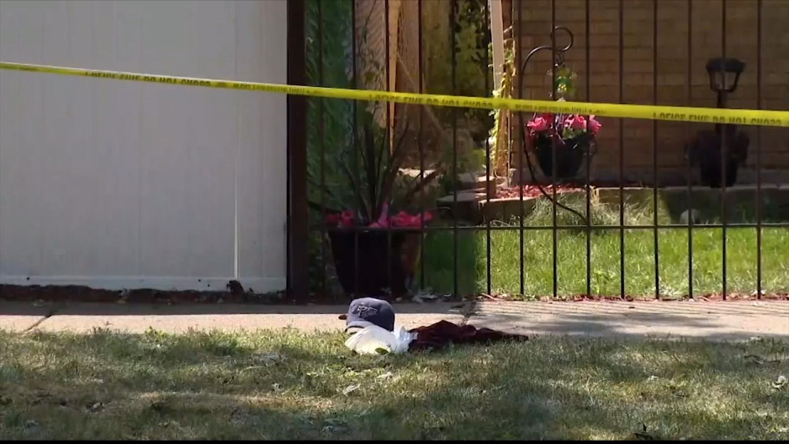 Chicago gun violence leaves 11 dead and 70 wounded after bloody weekend ...