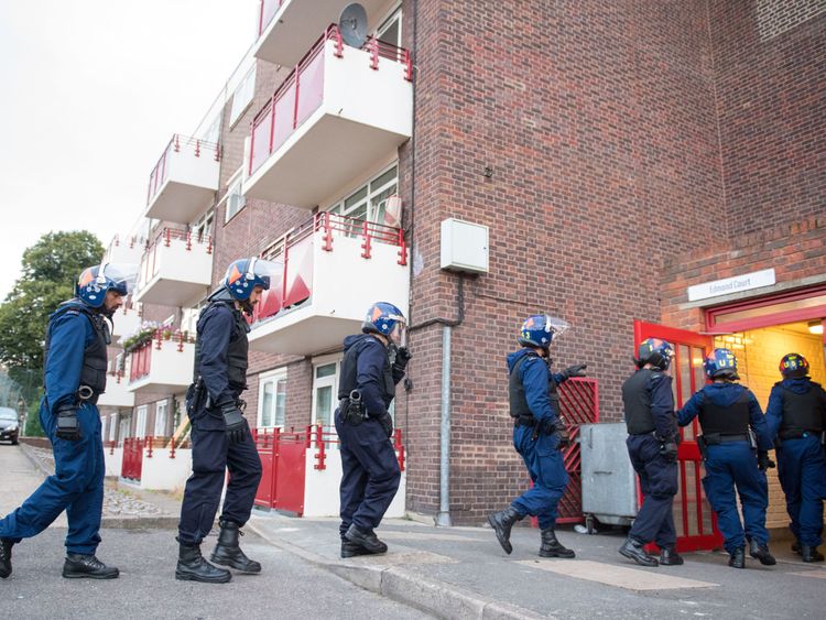 'Men of violence' arrested as police smash down doors in London drug raids