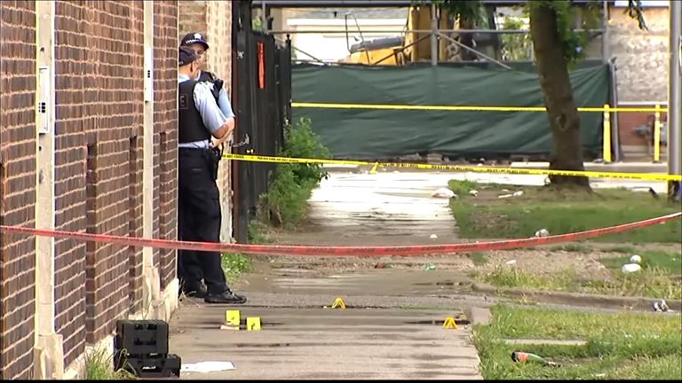 Chicago gun violence leaves 11 dead and 70 wounded after bloody weekend ...