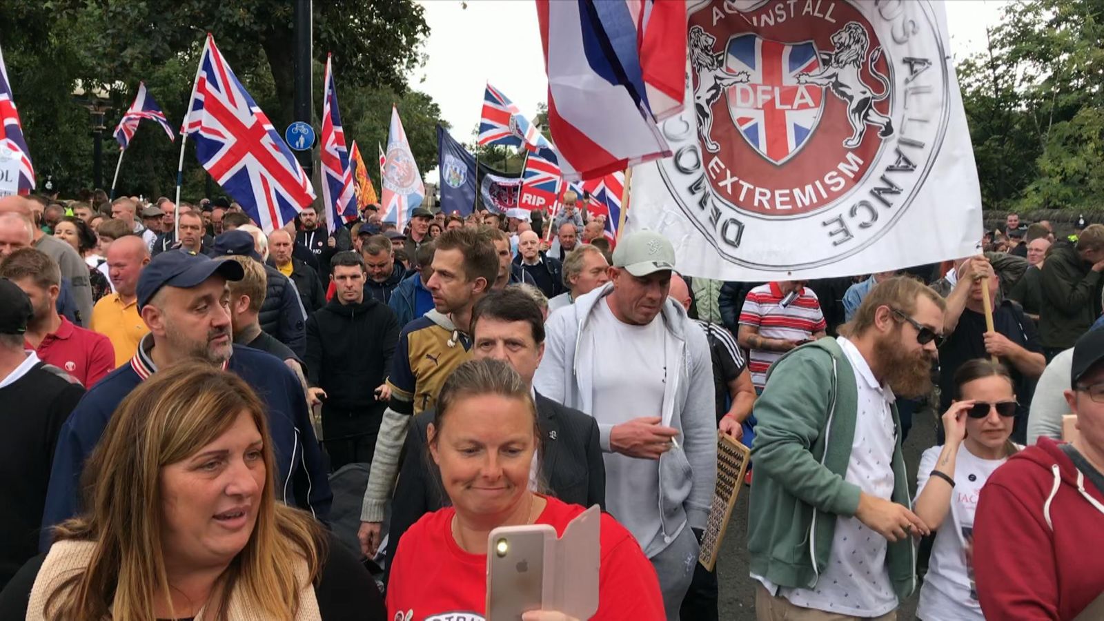 UKIP leader Gerard Batten criticised by Nigel Farage for endorsing anti ...