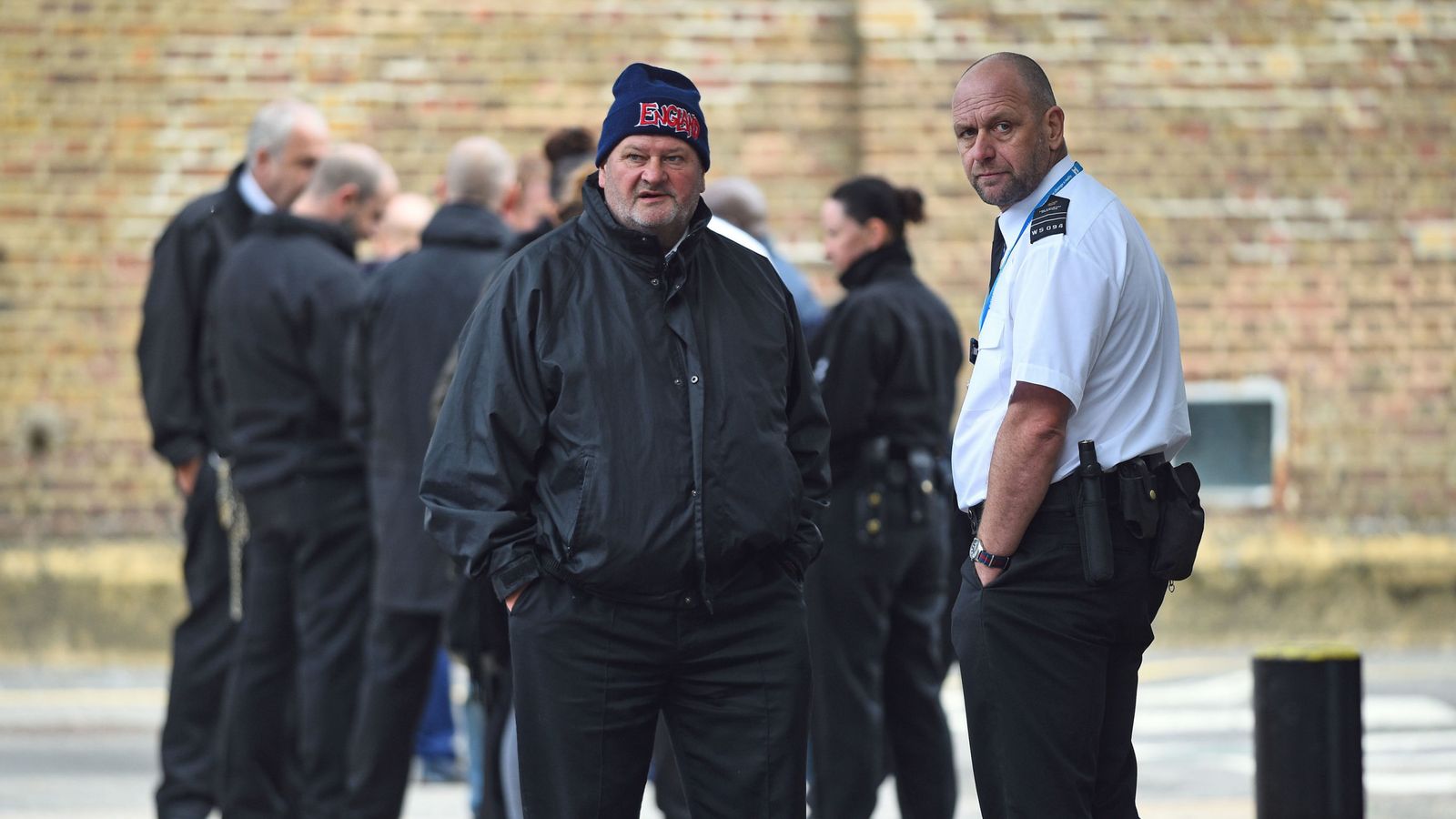 Gang sentencing abandoned in Sheffield as prison officer strike halts ...