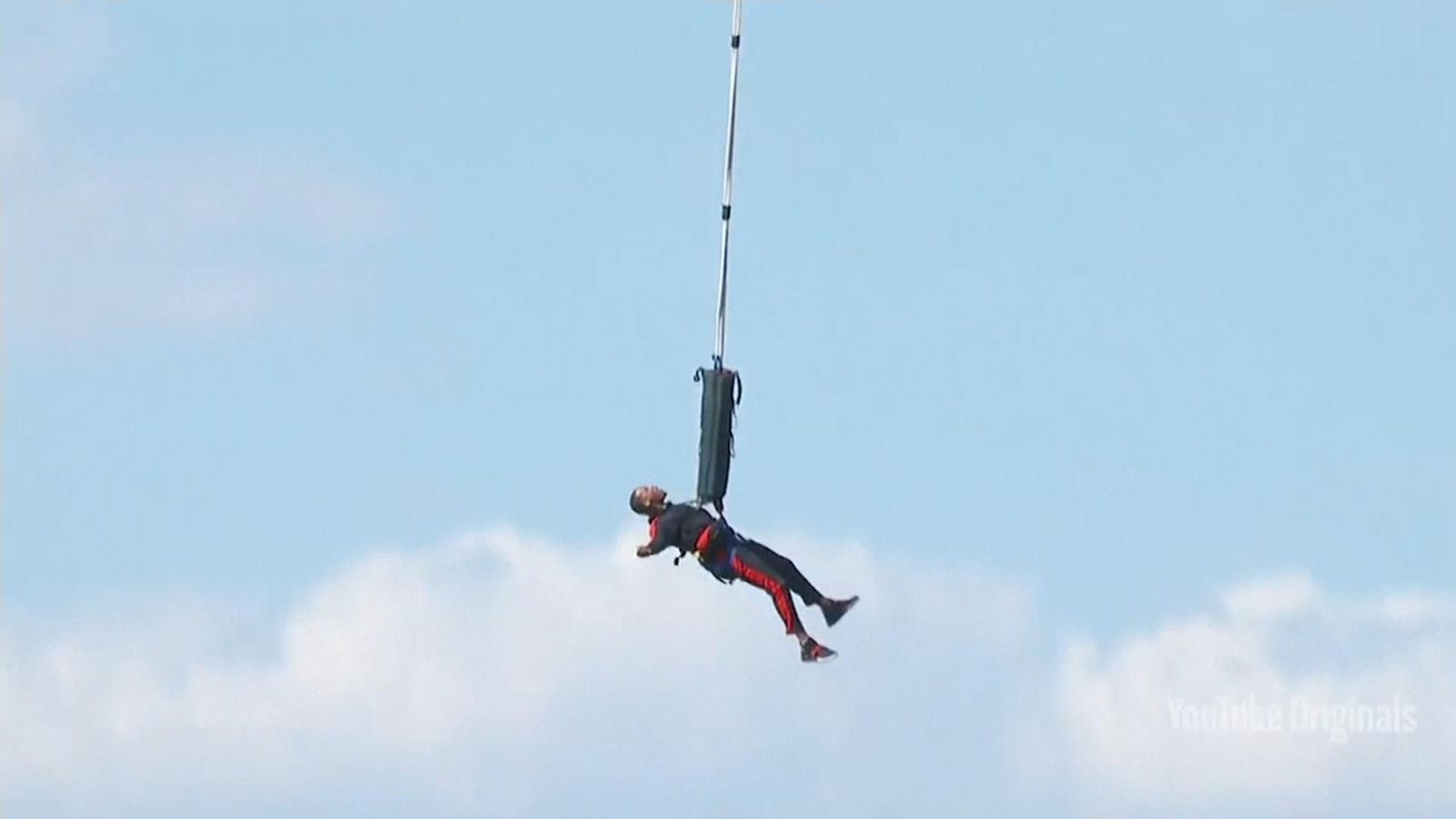 Will Smith celebrates 50th birthday with daring bungee jump out of ...
