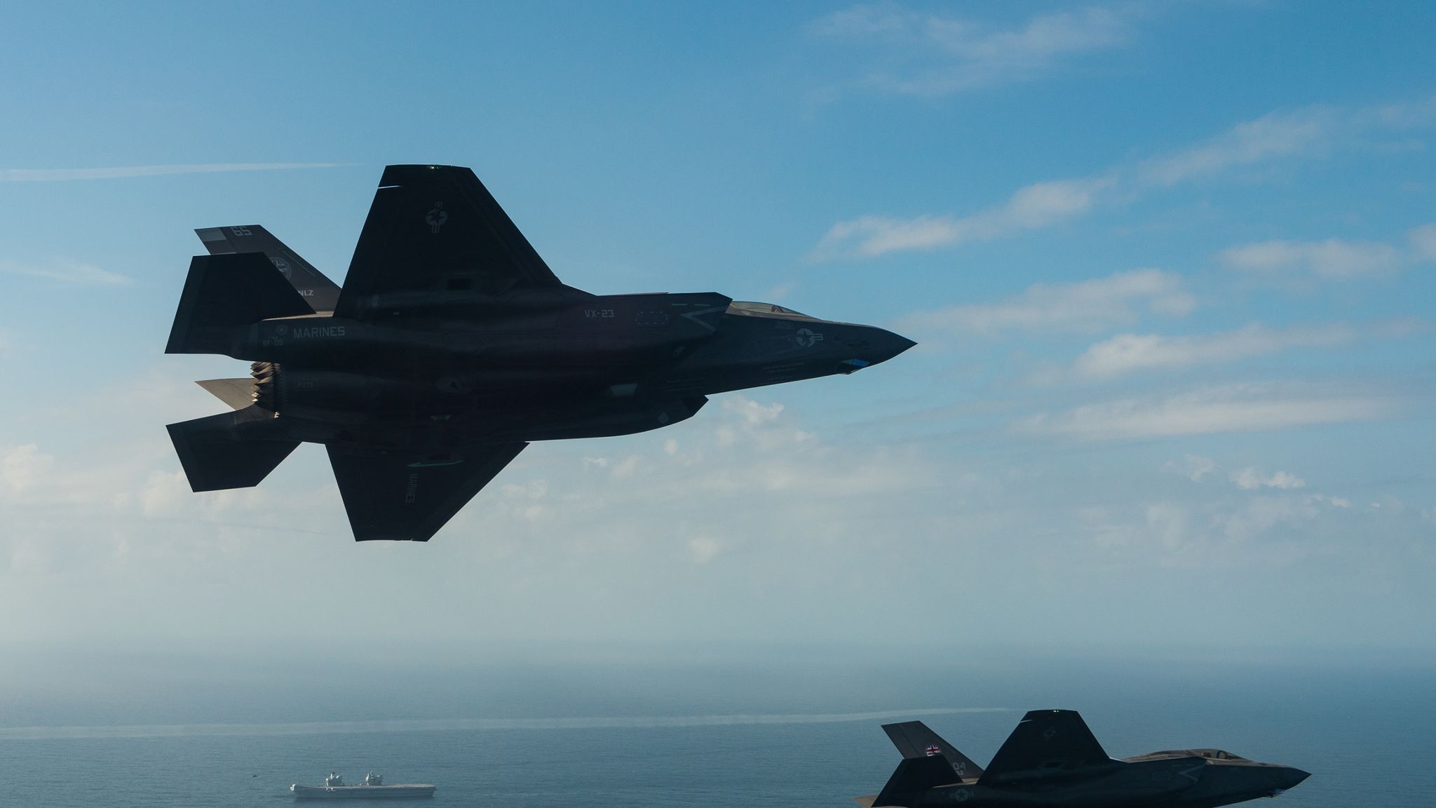 British fighter jets land aboard HMS Elizabeth in 'monumental moment ...