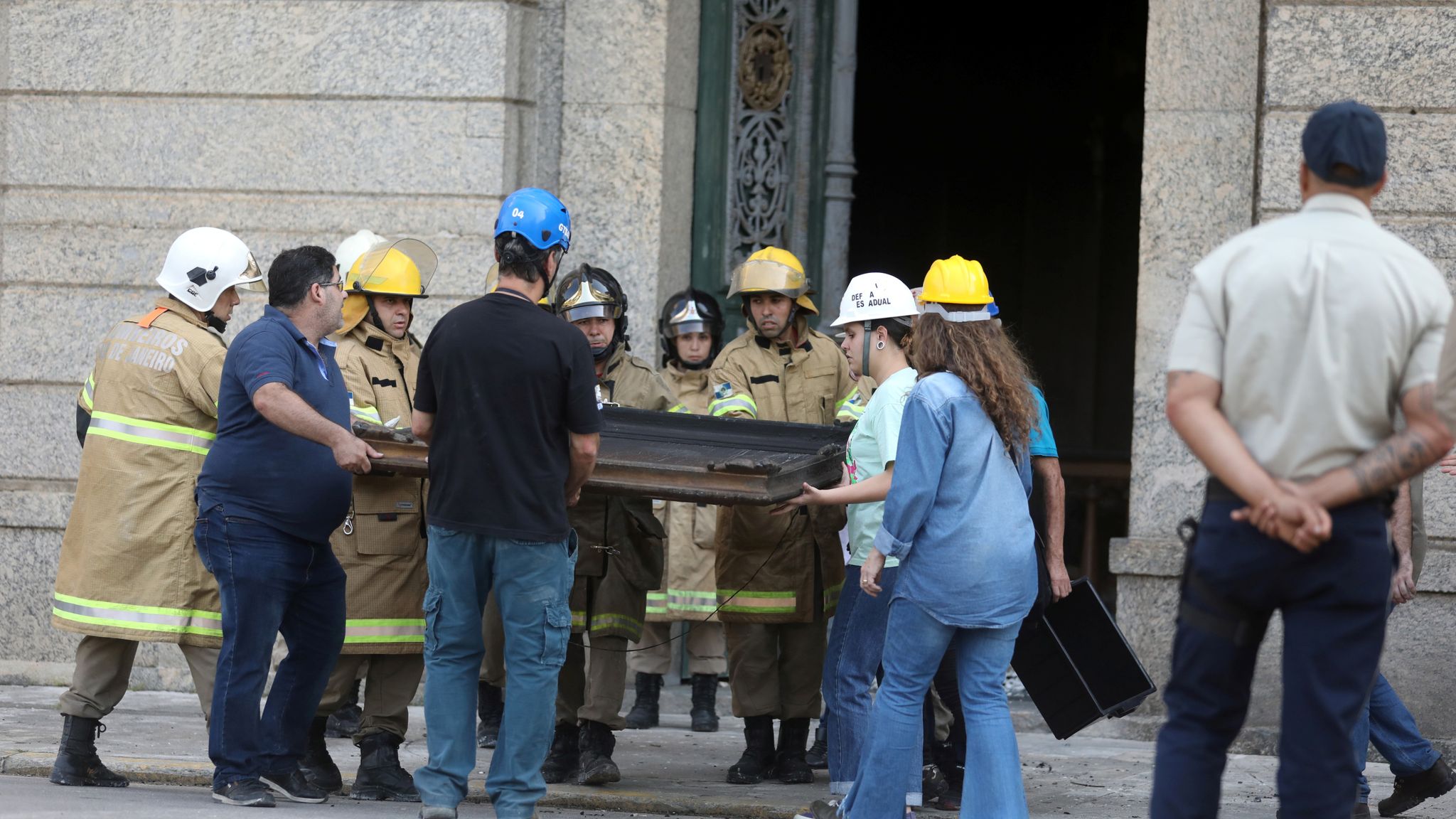 Brazil museum fire: Most of the building's 20 million artefacts feared ...