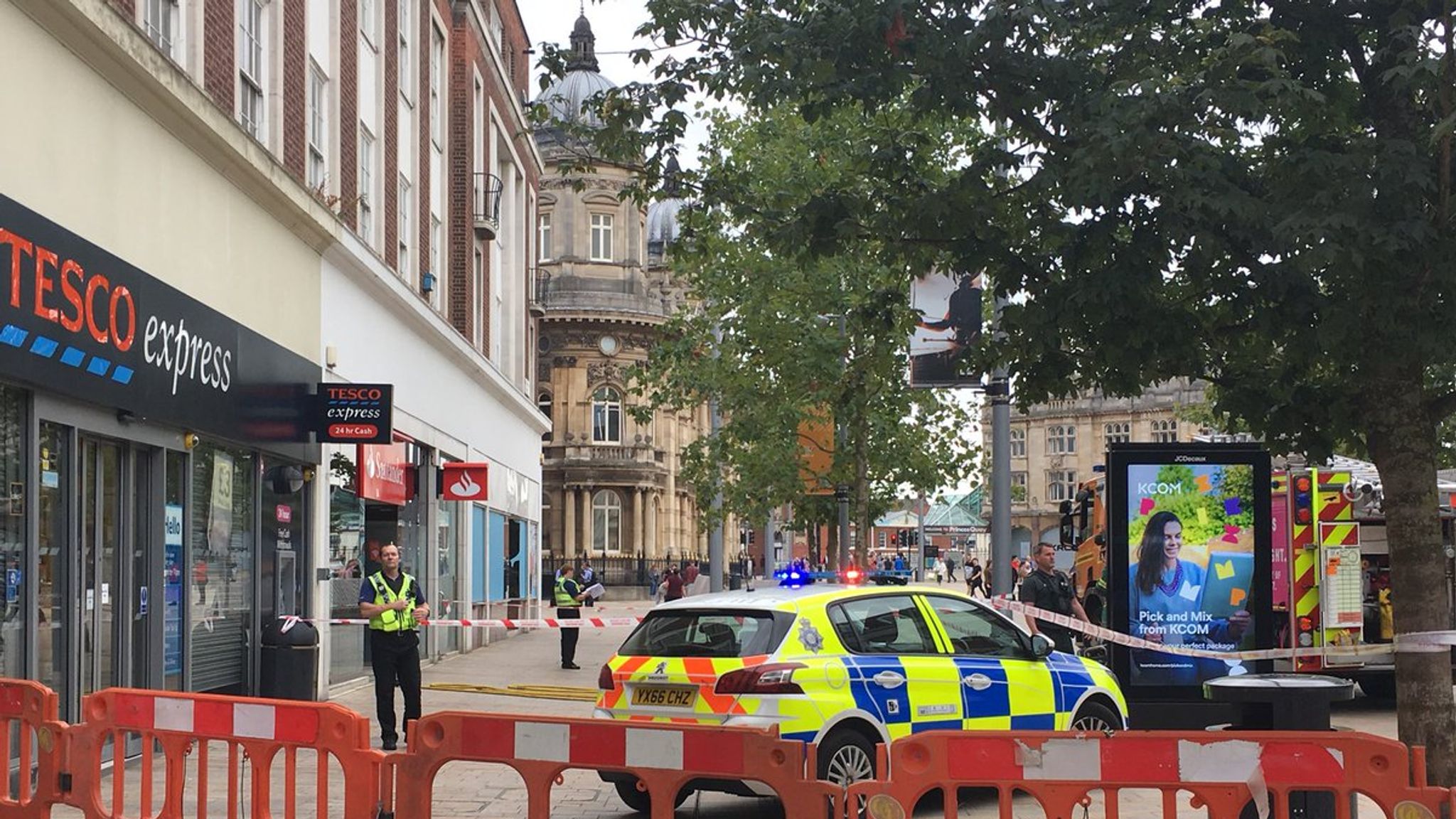 Man arrested after 'petrol attack' on banks in Hull city centre | UK ...
