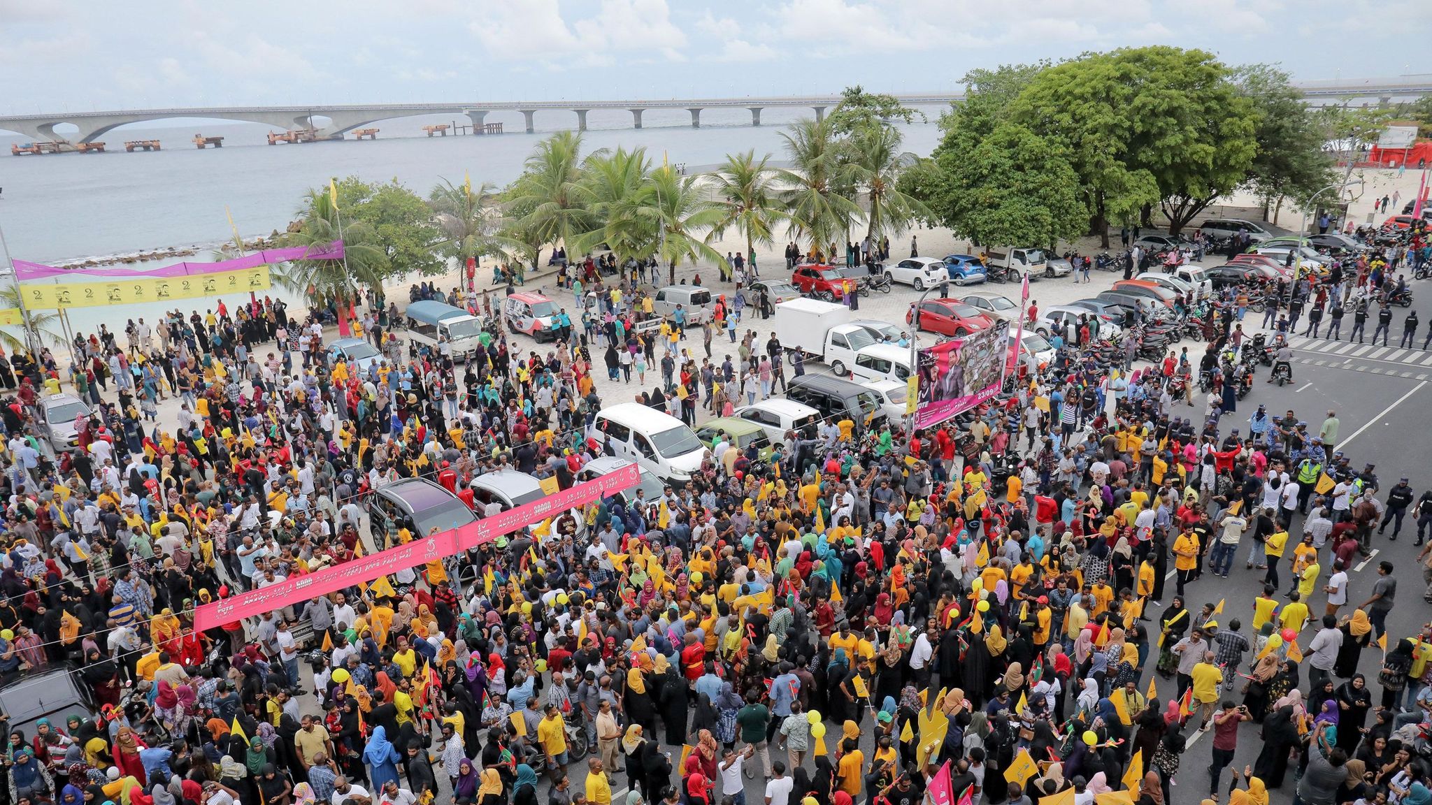 Trouble in paradise as Maldives holds election | World News | Sky News