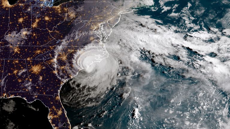 Warm Atlantic waters led to 2017's hyper hurricane season, study says ...