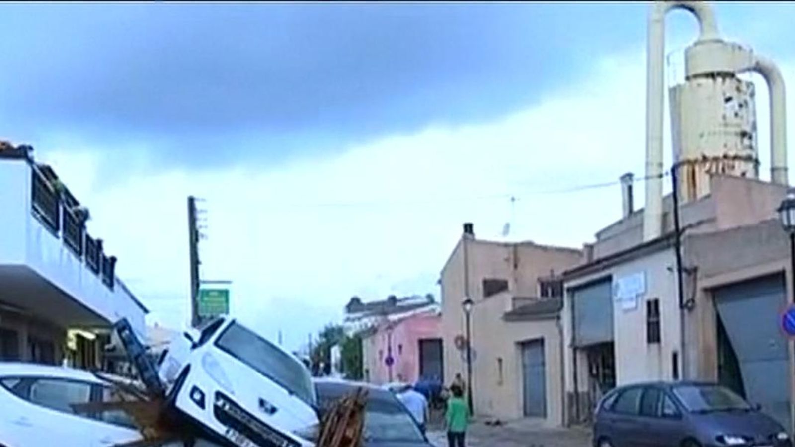 Car pile-up after Majorca flash floods | World News | Sky News