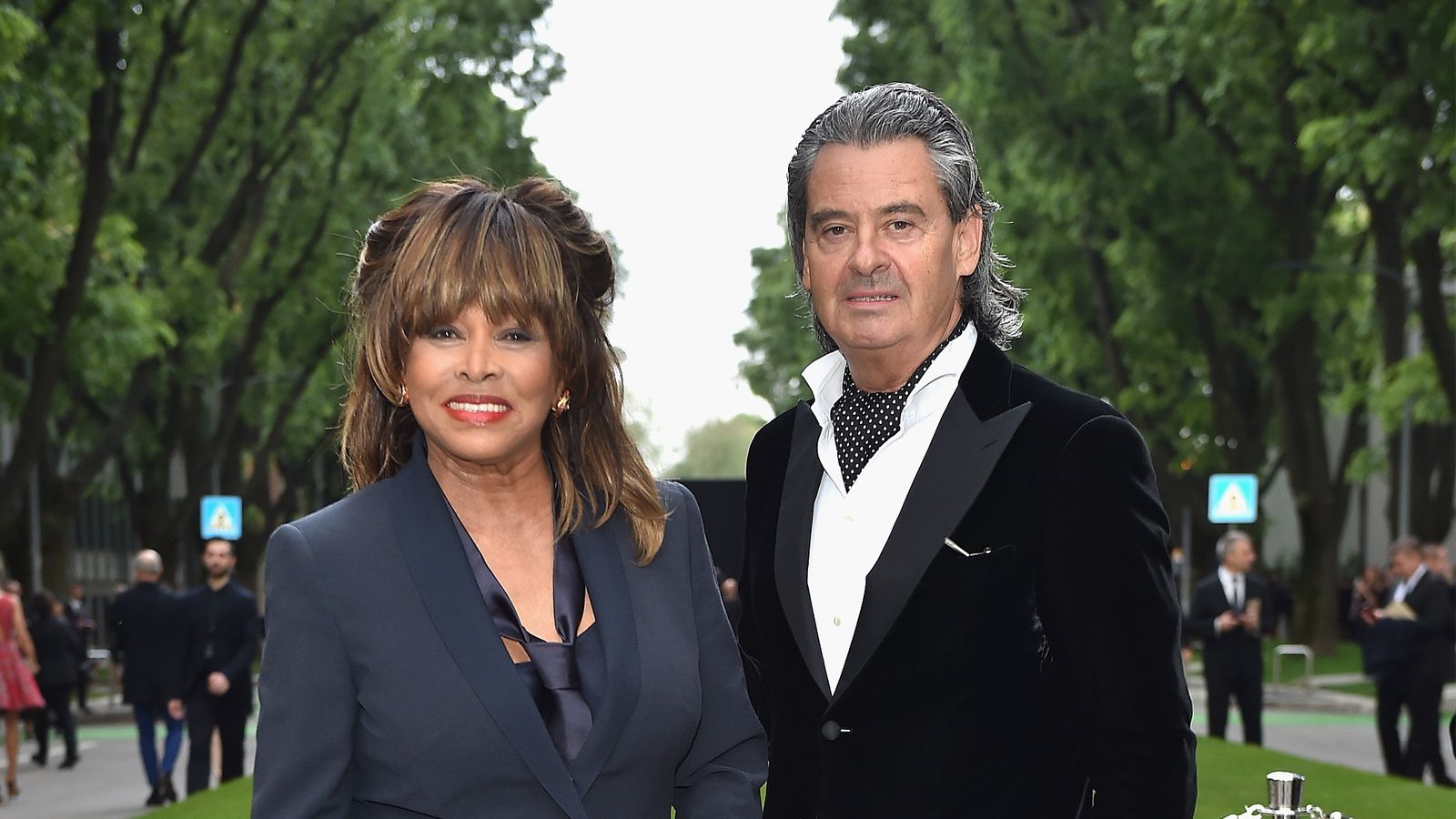 Tina Turner reveals husband gave her kidney in secret transplant | Ents ...