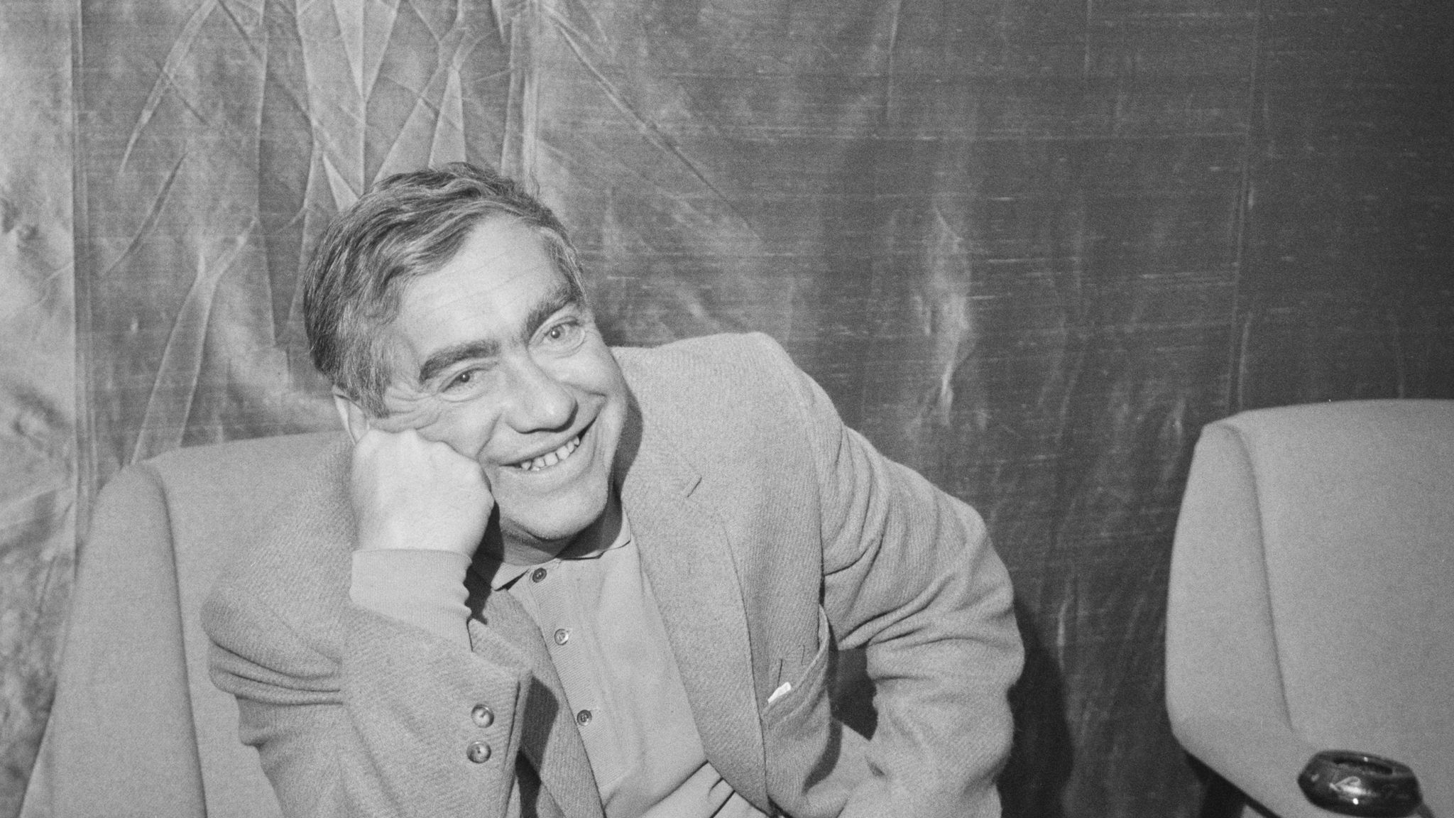 Groundbreaking sitcom writer Ray Galton dies | Ents & Arts News | Sky News