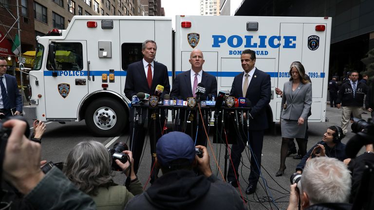 Bombs sent to Clinton, Obama and others: What we know so far | US News ...