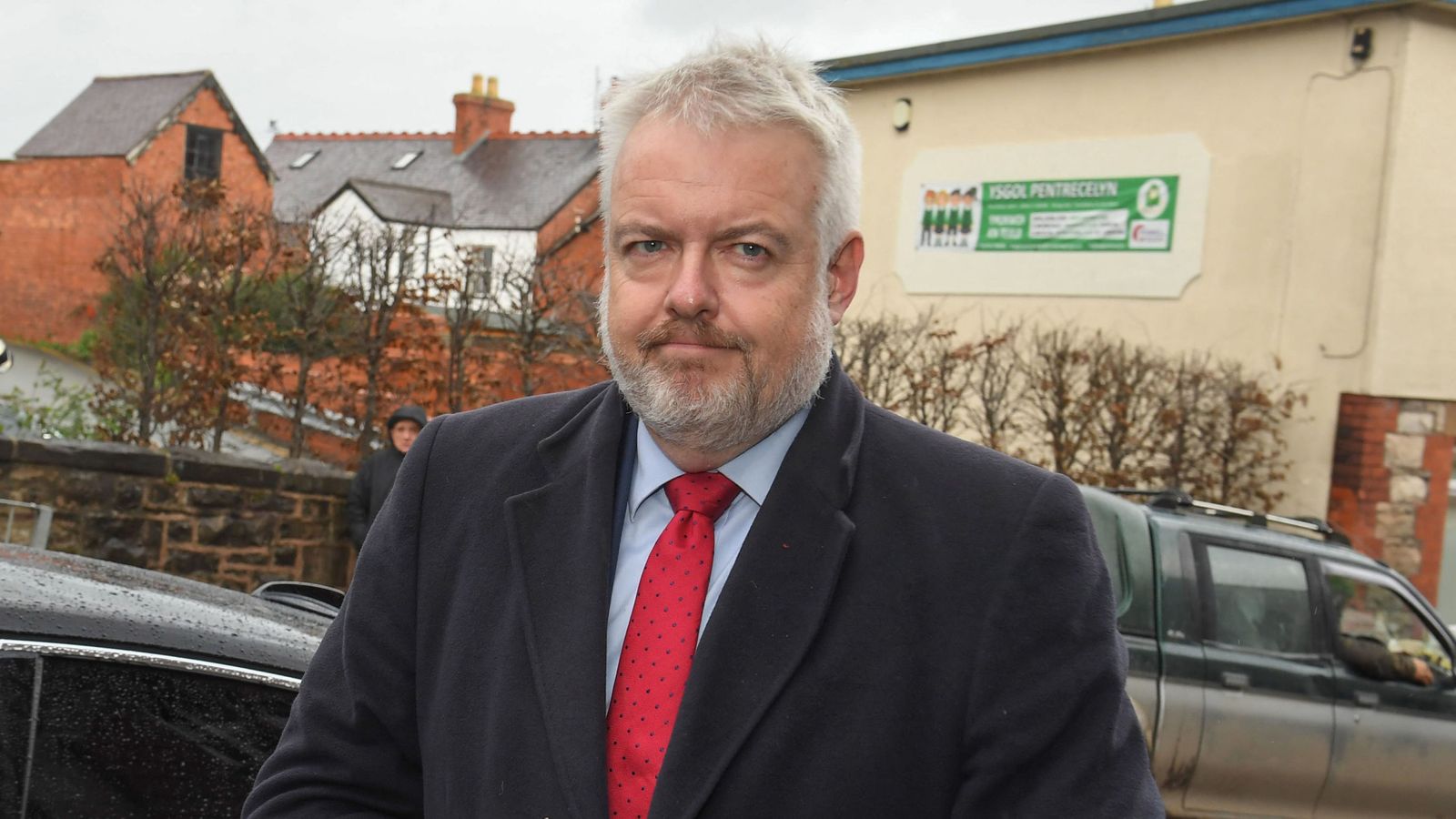Carl Sargeant: Inquest concludes Welsh Labour figure killed himself ...