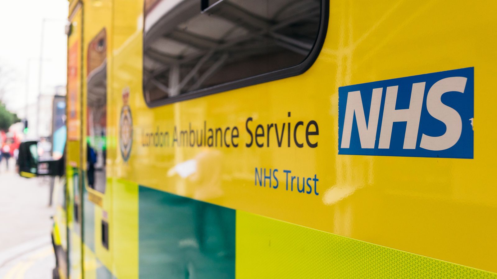 Police investigate 'fake' paramedic who 'treated more than 100 patients ...