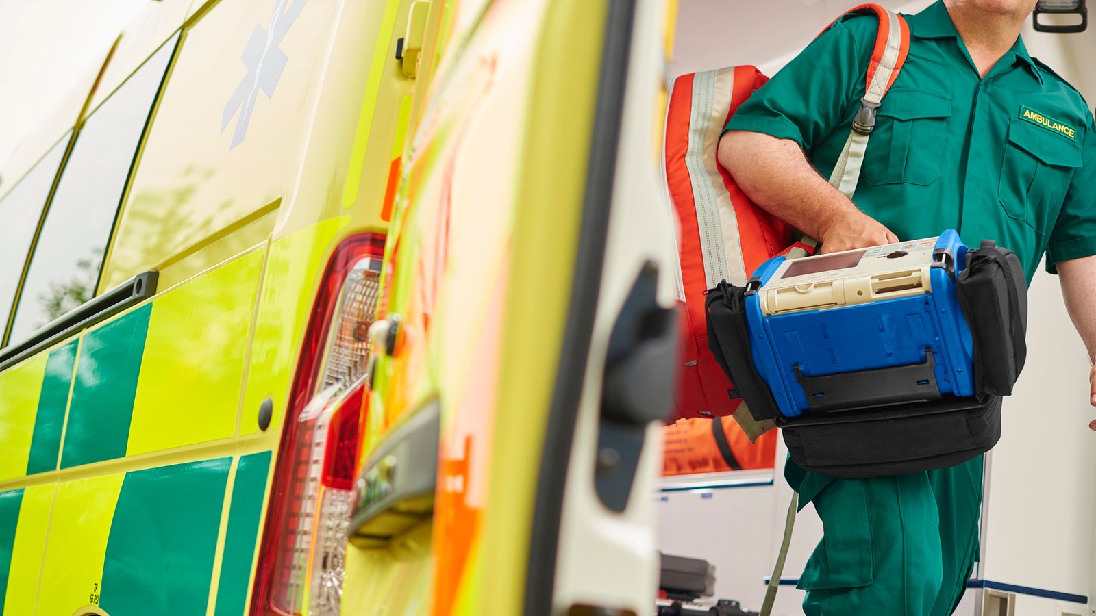 Police investigate 'fake' paramedic who 'treated more than 100 patients ...