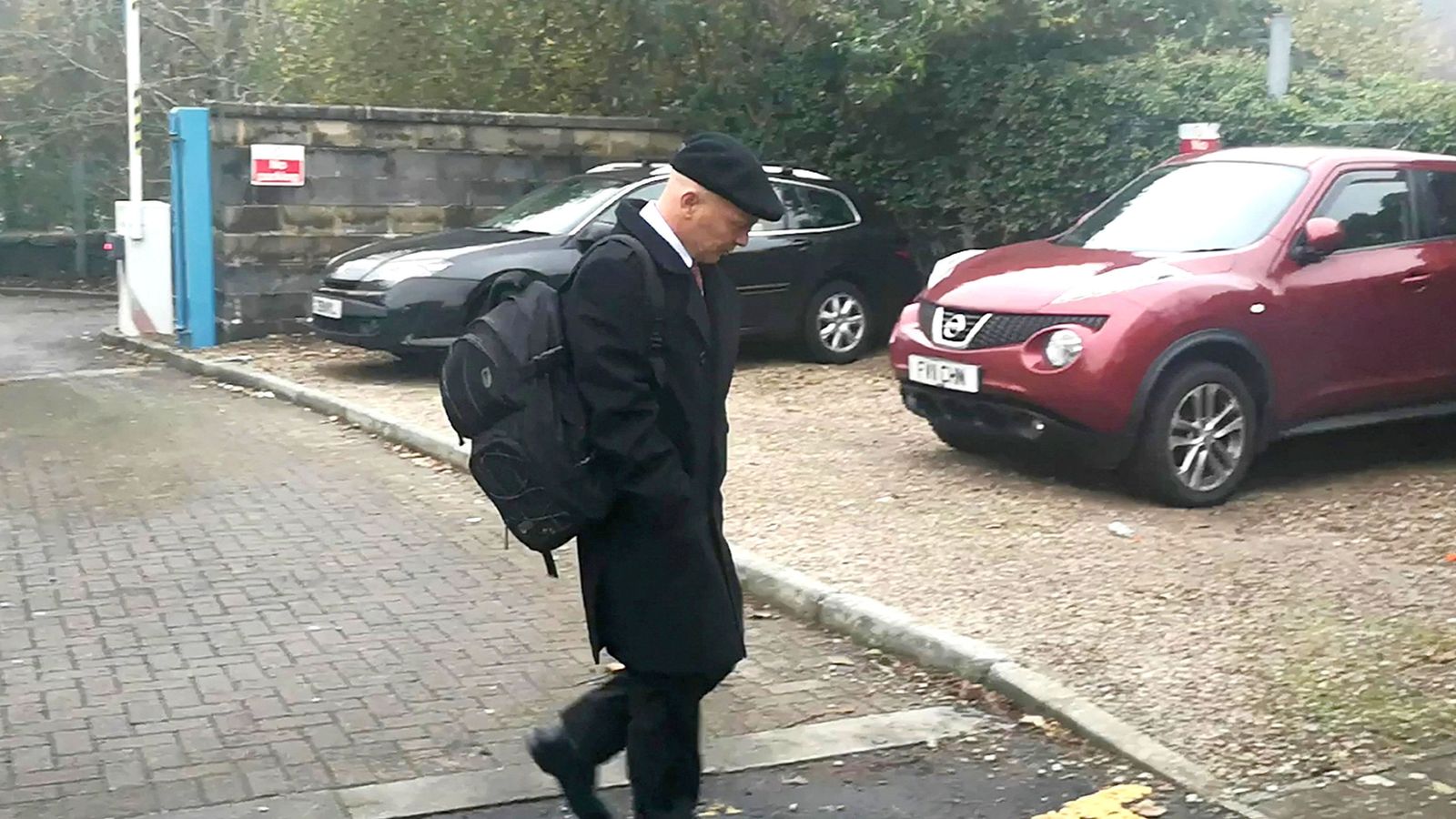 British Airways passenger 'injured next to Jonah Lomu-sized tourist ...