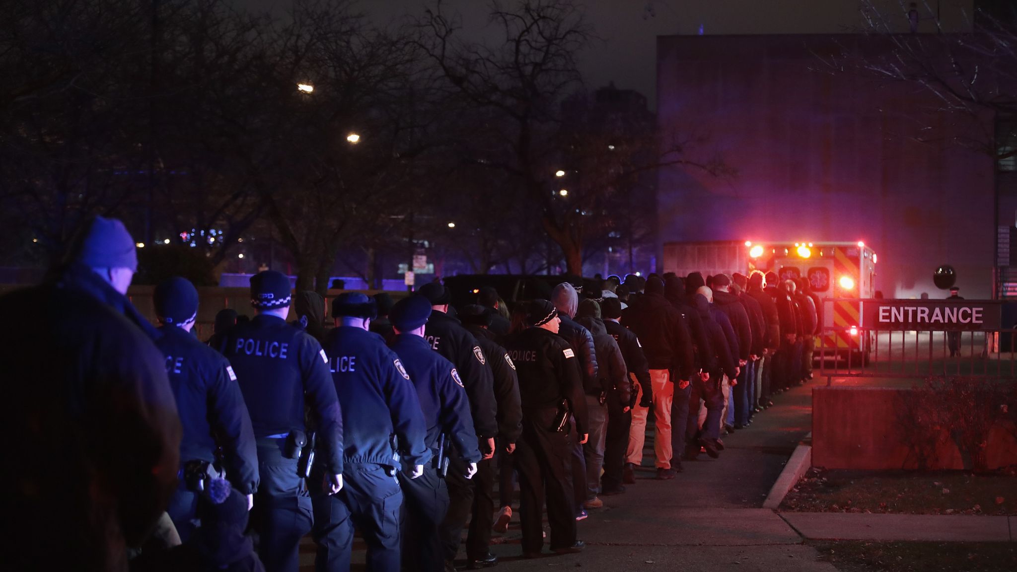 Officer and doctor killed in Chicago hospital shooting | US News | Sky News