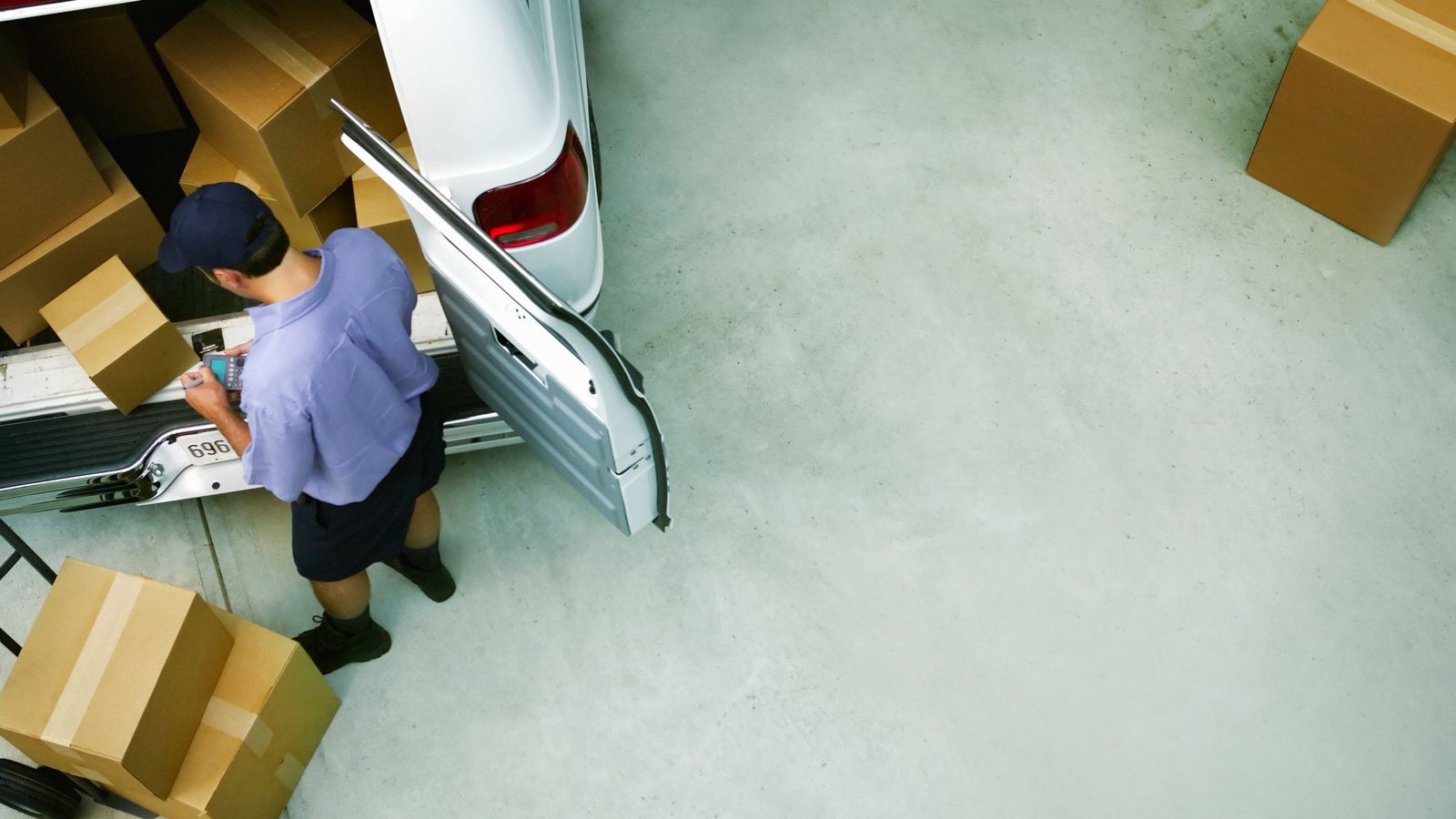 Online shoppers find parcels in bins and over fences in Christmas run ...