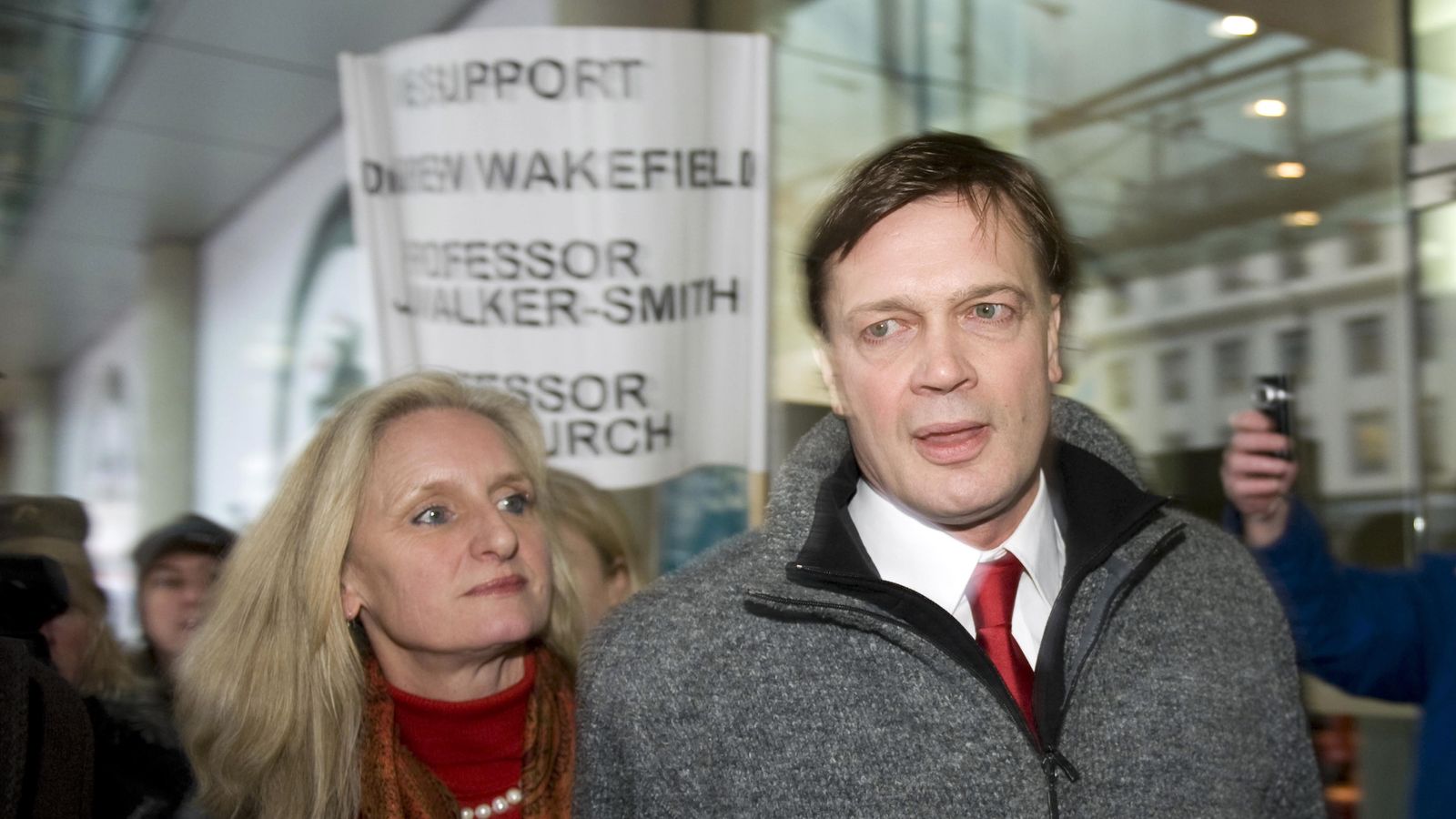 Meet the doctor curing fake news: Italian wages Twitter war against ...