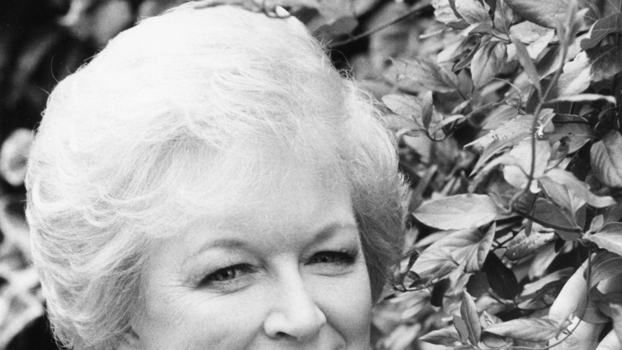 Dame June Whitfield dies: Absolutely Fabulous star Joanna Lumley ...